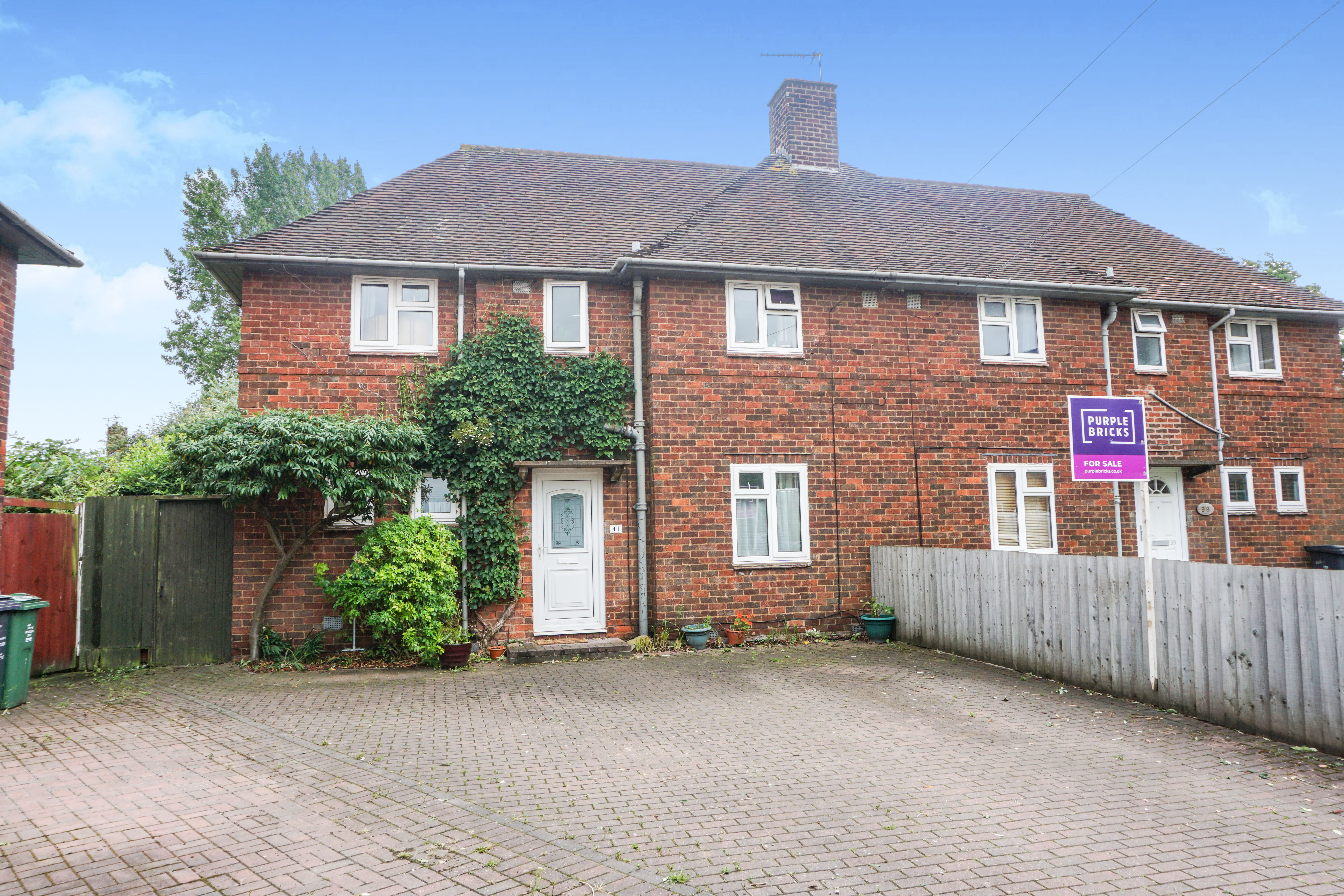 3 bedroom semi-detached house for sale in Shelthorpe Road, Loughborough ...