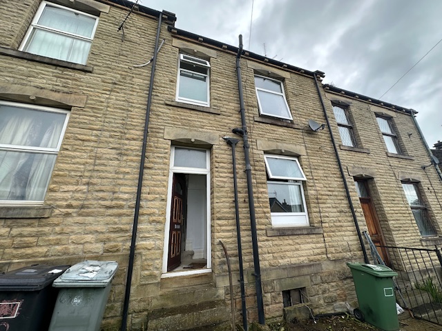 2 bedroom terraced house for sale in Halifax Road, Liversedge, WF15 6LD