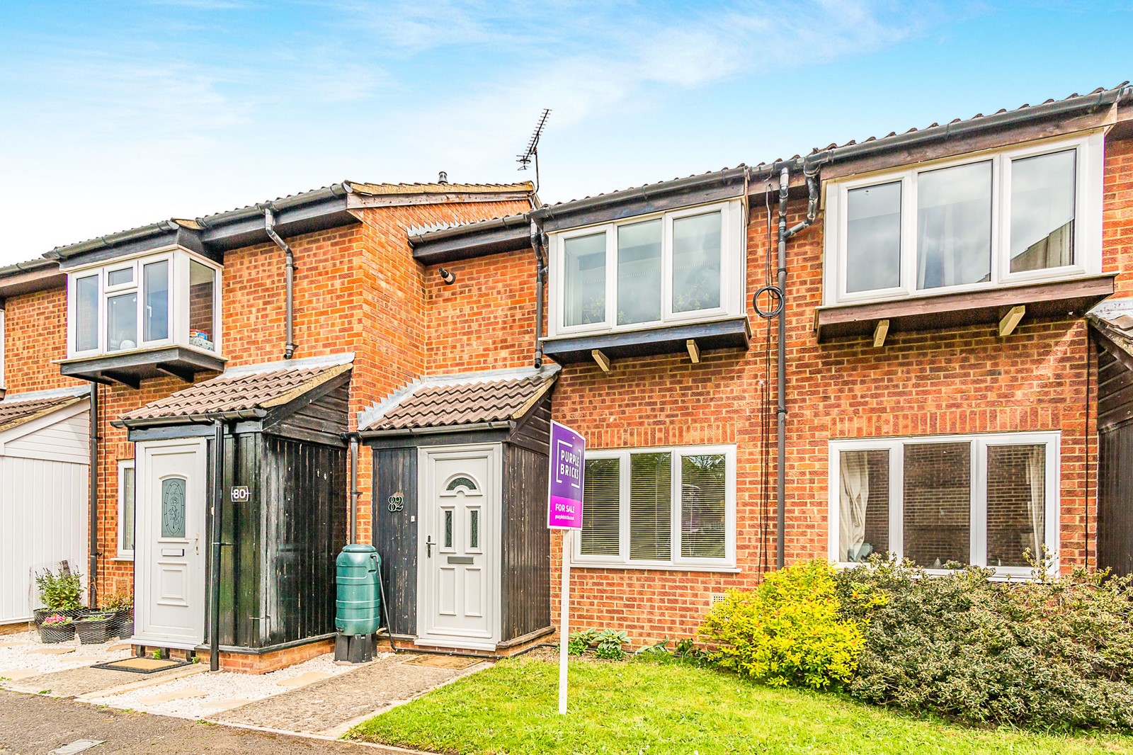 2 bedroom terraced house for sale in Hawkedon Way, Lower Earley ...