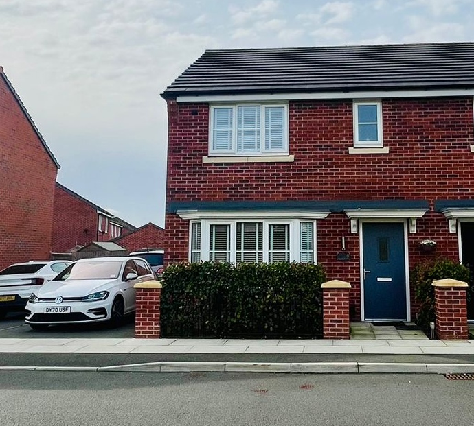 3 bedroom semi-detached house for sale in Springwell Road, Bootle, L20 6LU