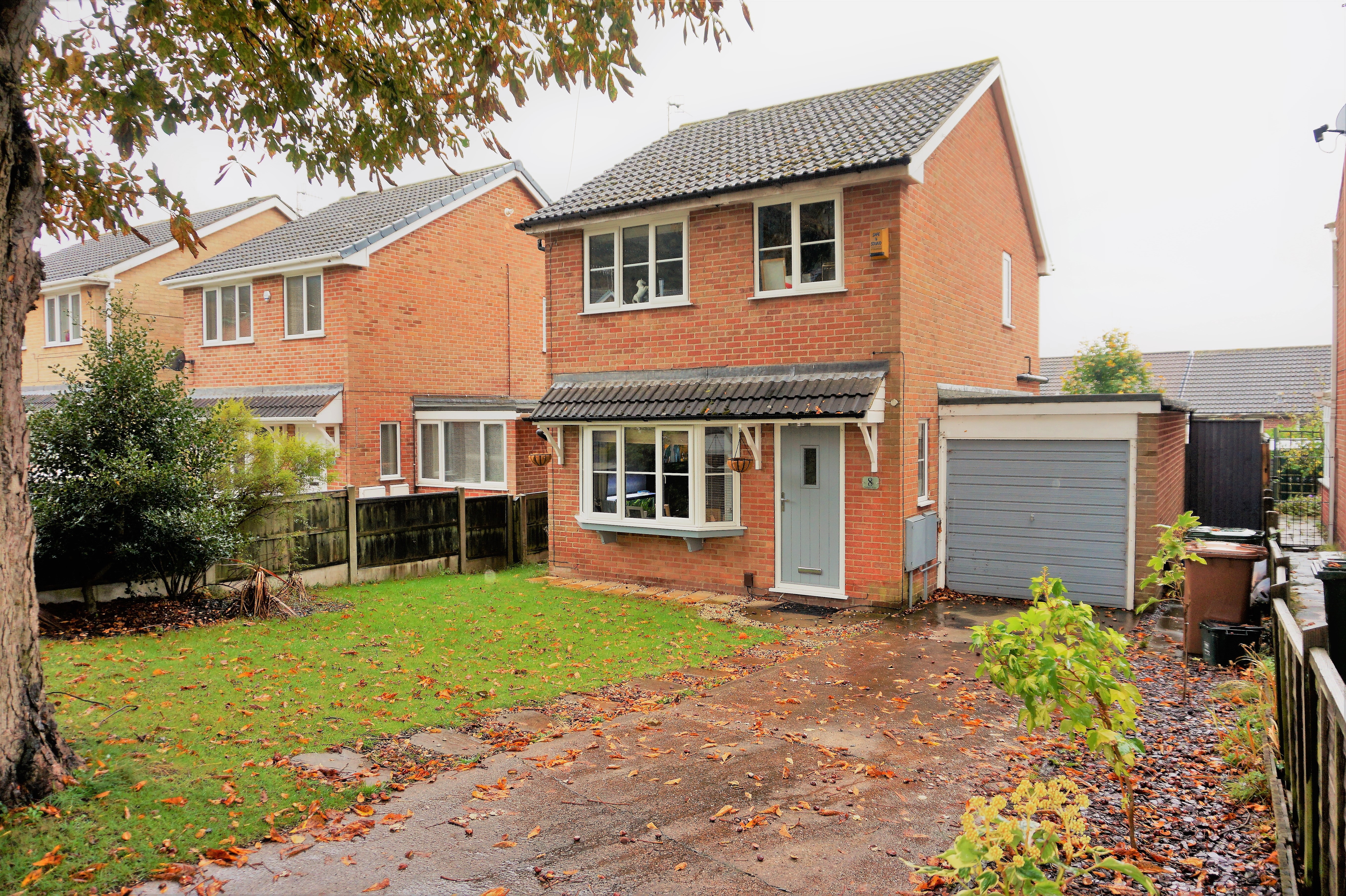 3 bedroom detached house for sale in Sidlaw Rise, Arnold, NG5 9PU