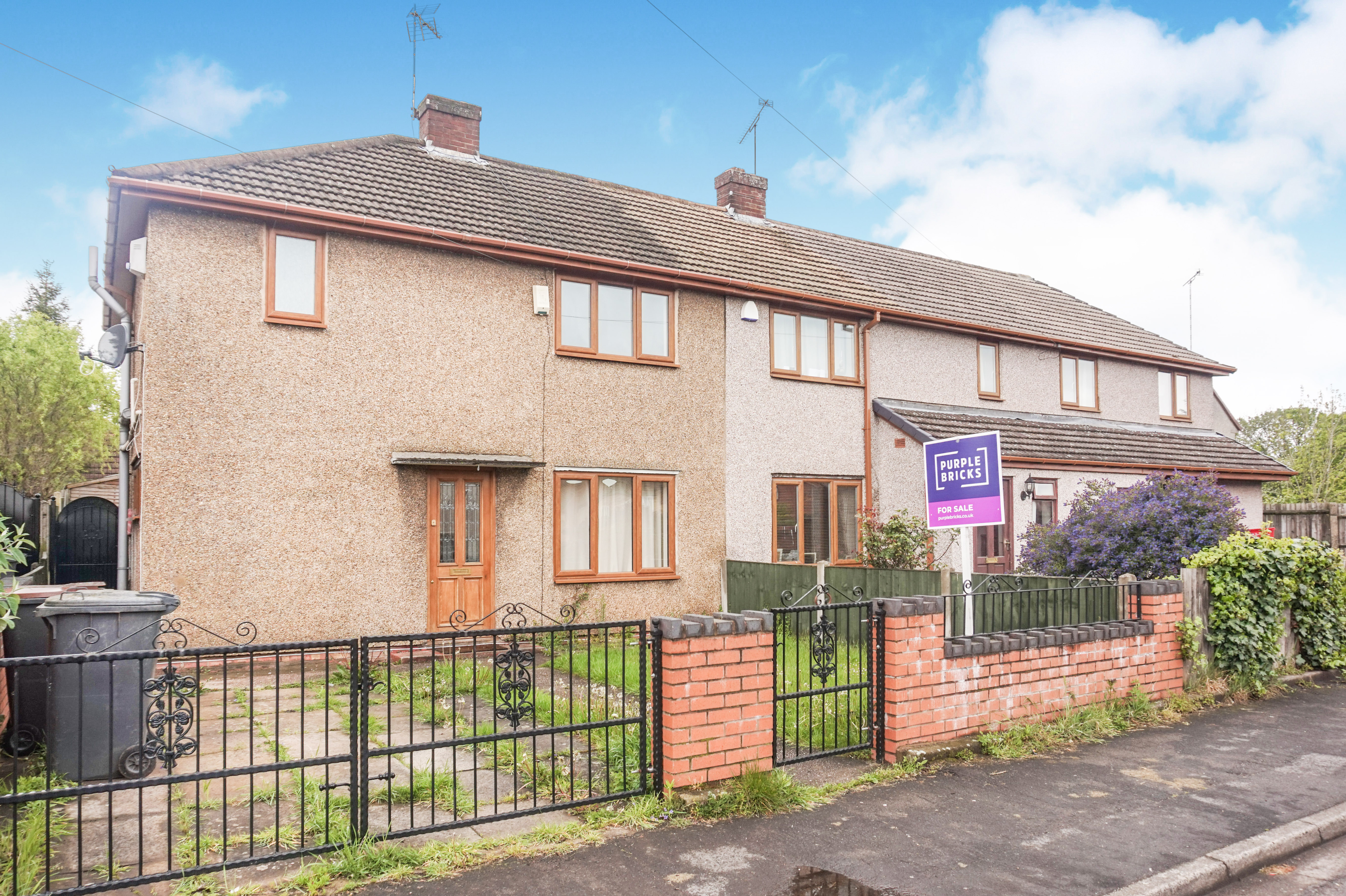 3 bedroom semi-detached house for sale in Charity Road, Keresley ...