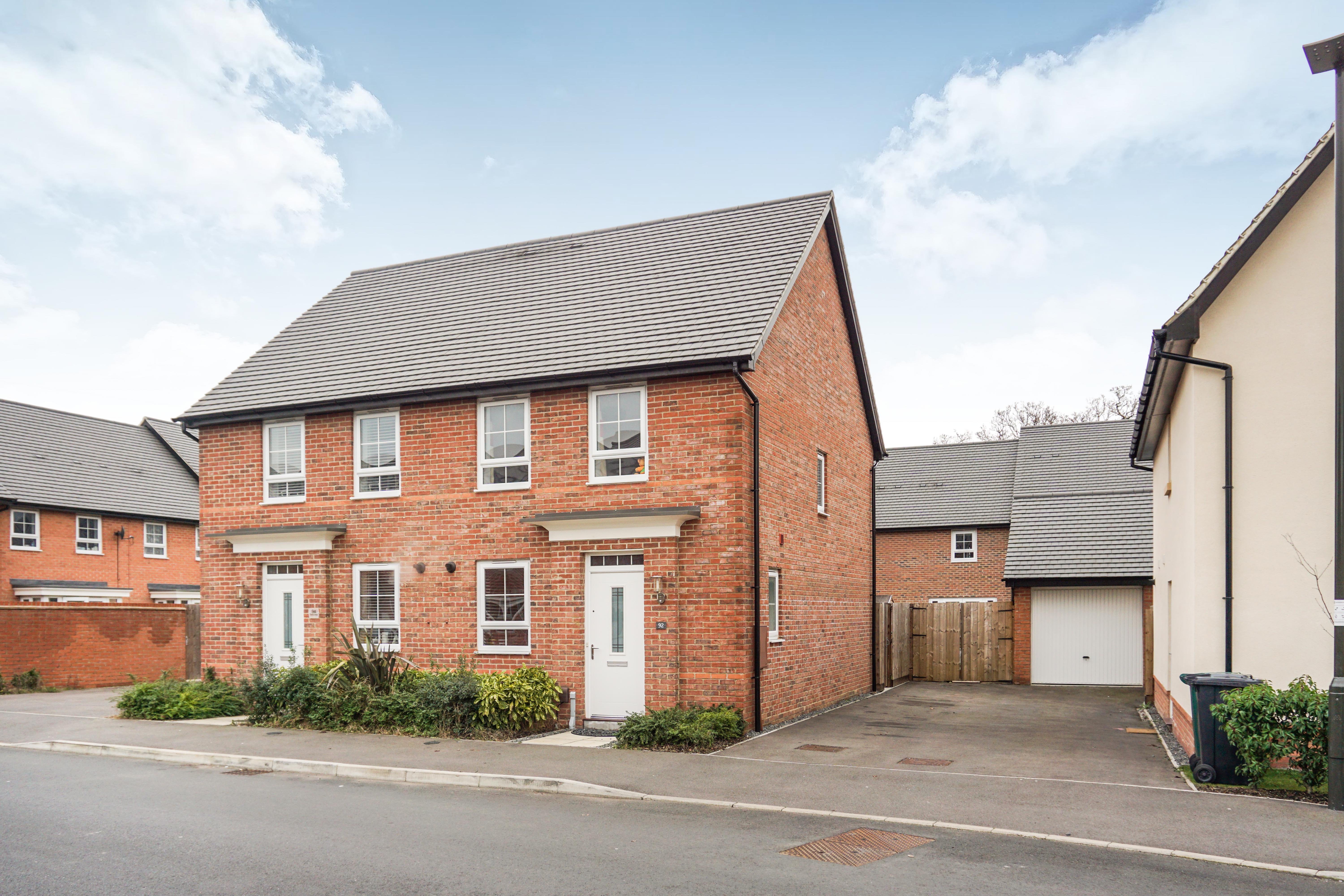 3 bedroom semi-detached house for sale in Earls Drive, Stenson Fields ...