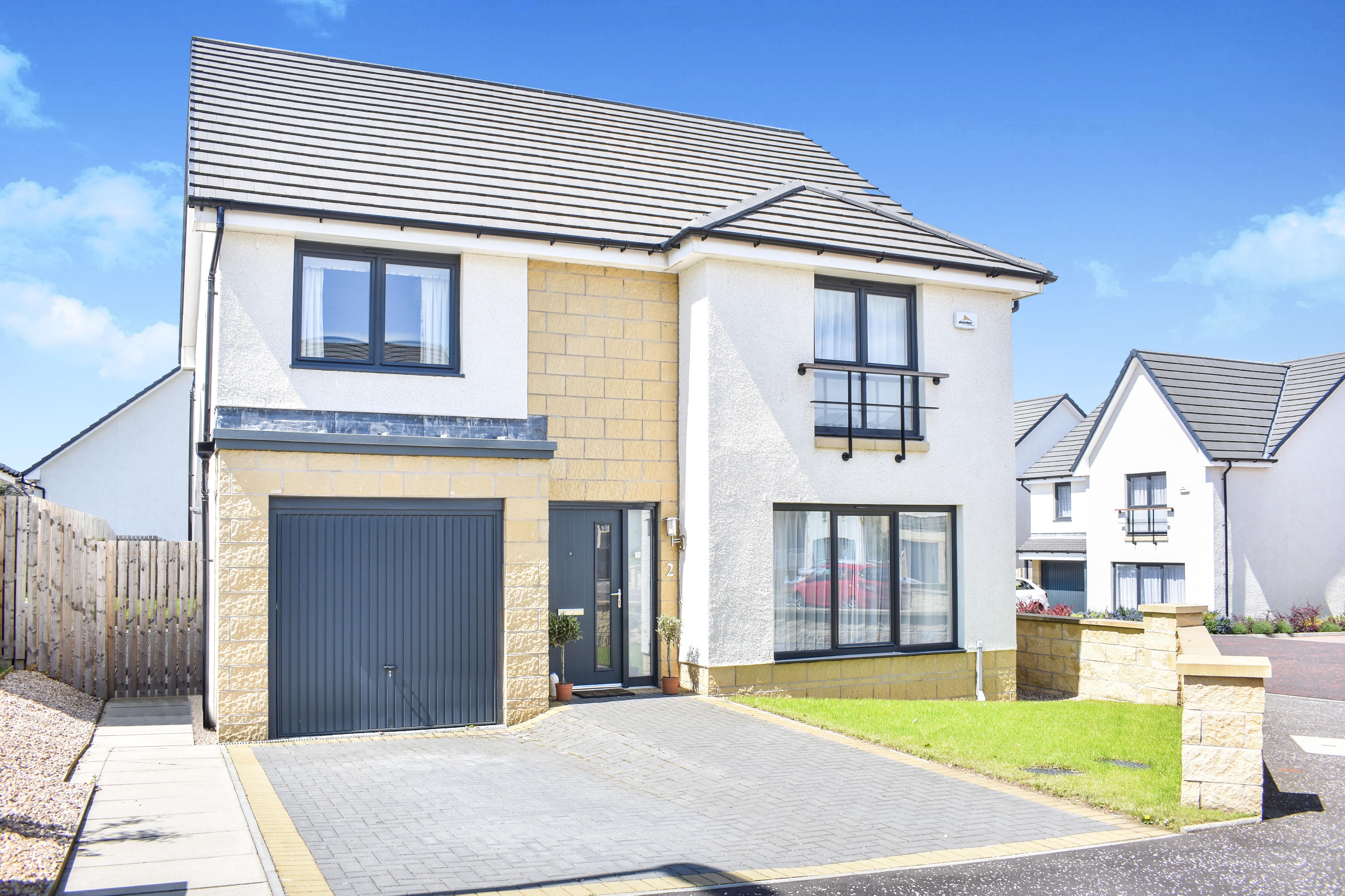 4 bedroom detached house for sale in New Calder Mill Road, Livingston ...