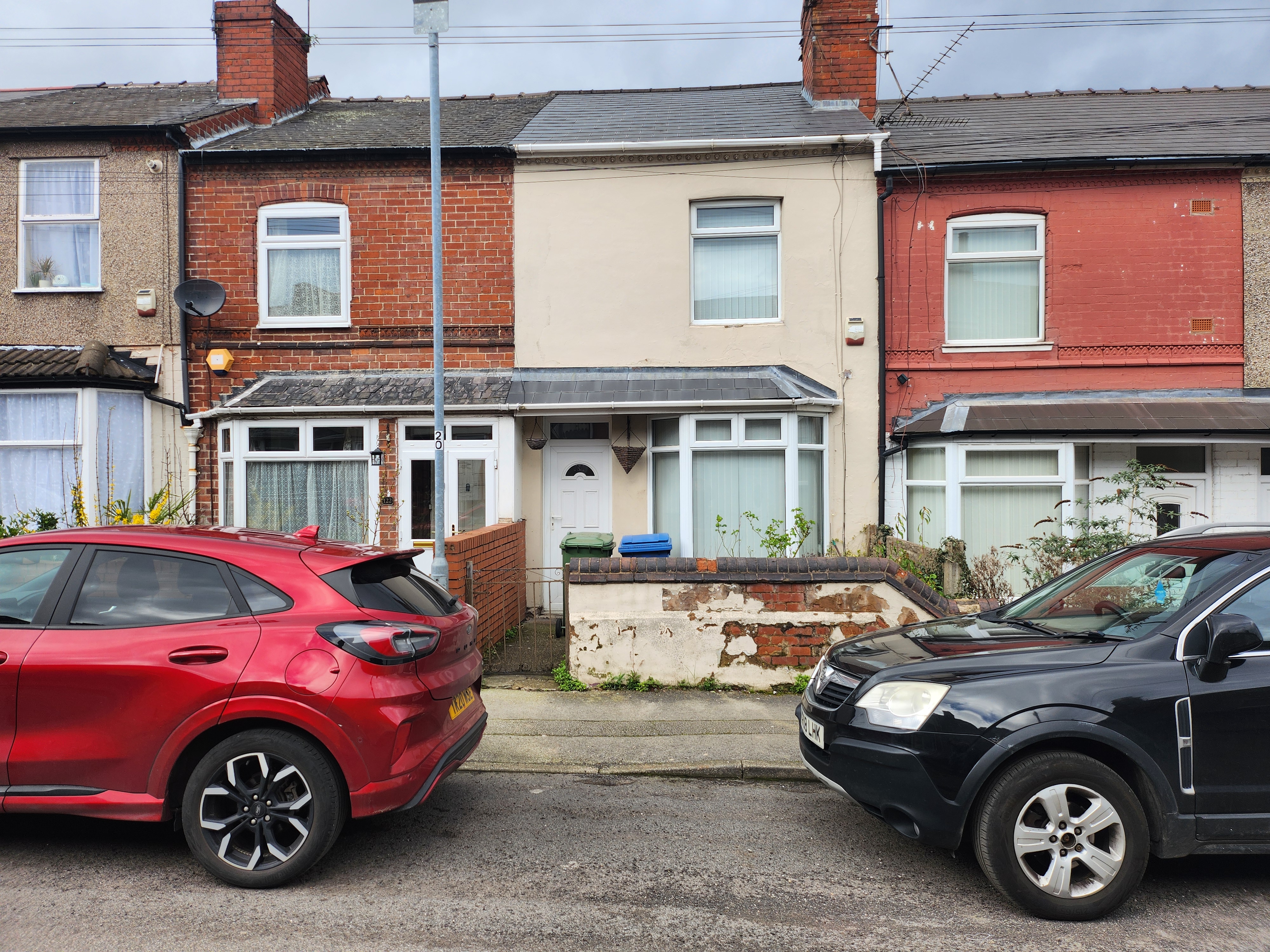 2 bedroom terraced house for sale in Victoria Street, Mansfield, NG18 5RY