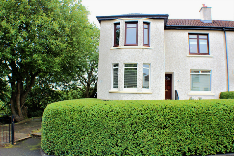 3 bedroom flat for sale in Claddens Quadrant, Glasgow, G22 6LR
