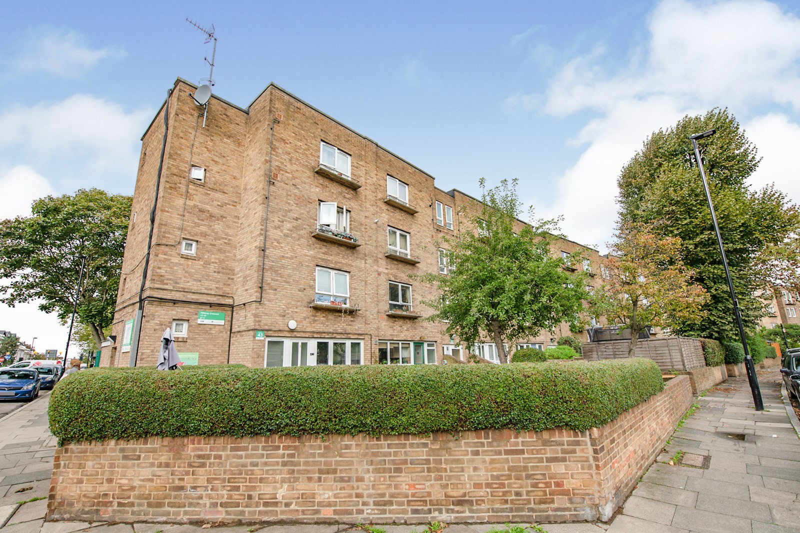 1 bedroom flat for sale in 43 Hilldrop Crescent, Islington, N7 0JD