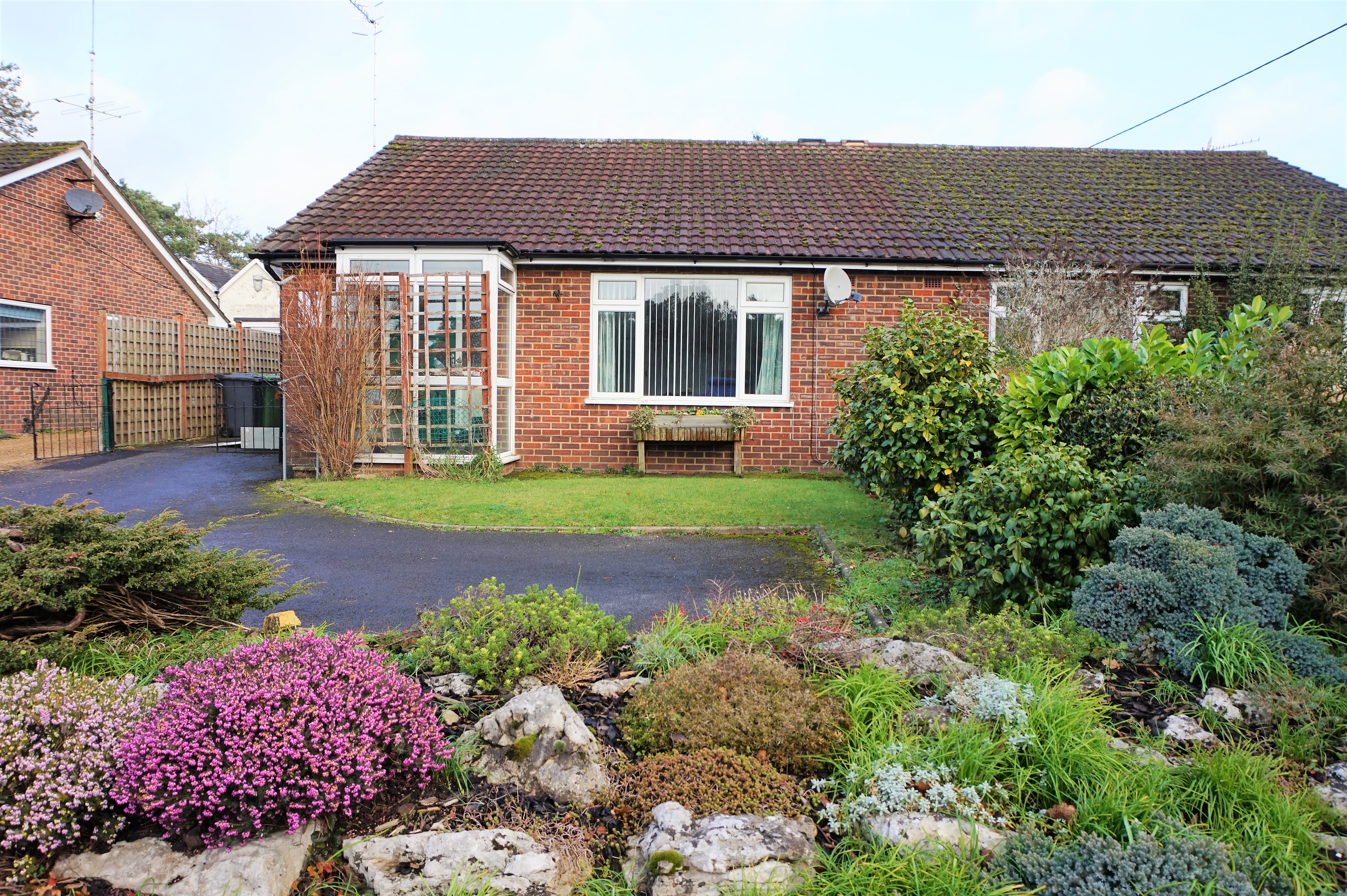 2 bedroom semi-detached bungalow for sale in Liphook road, Whitehill ...
