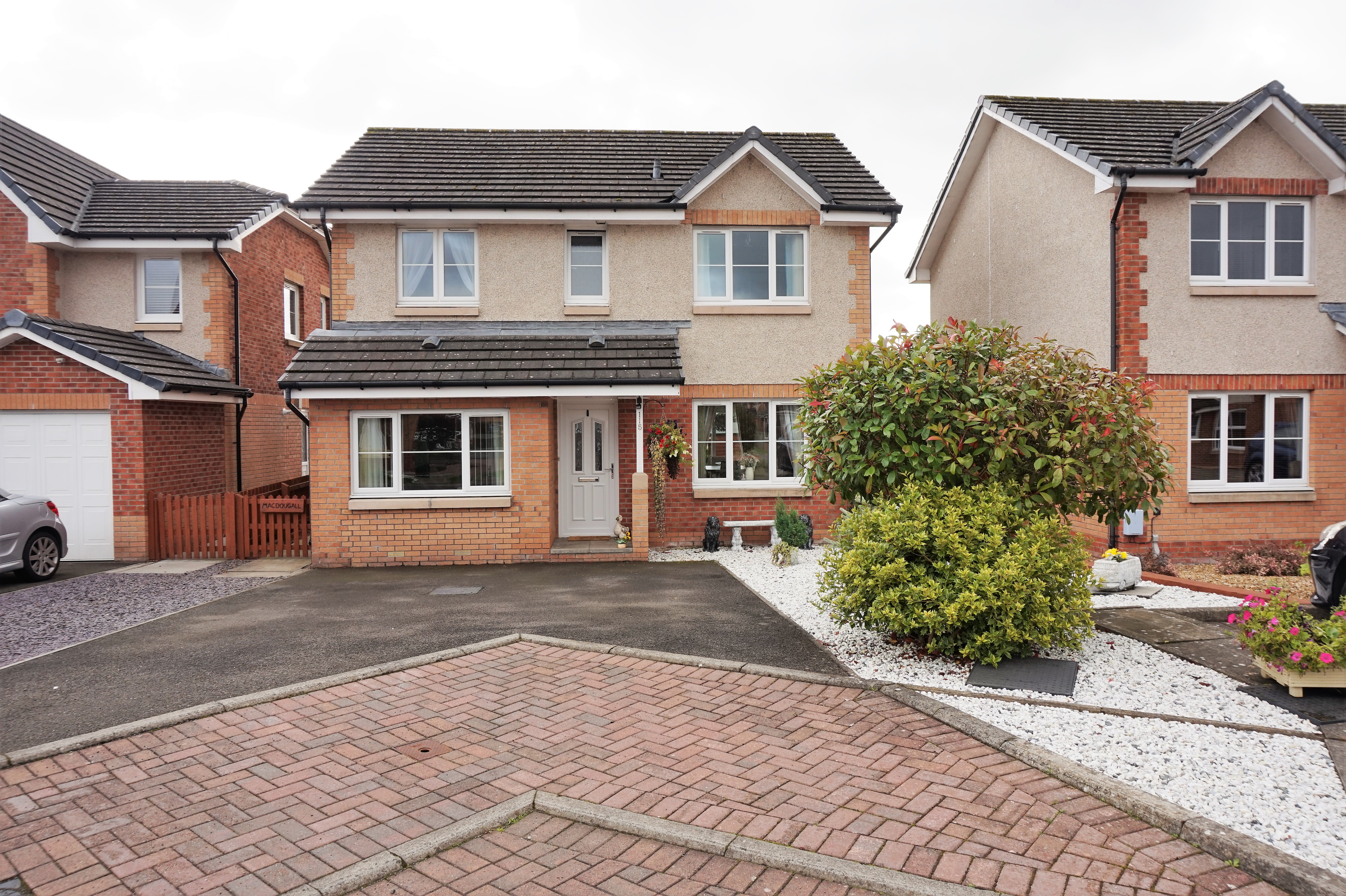 4 bedroom detached house for sale in Kennedy Way, Airth, FK2 8GG