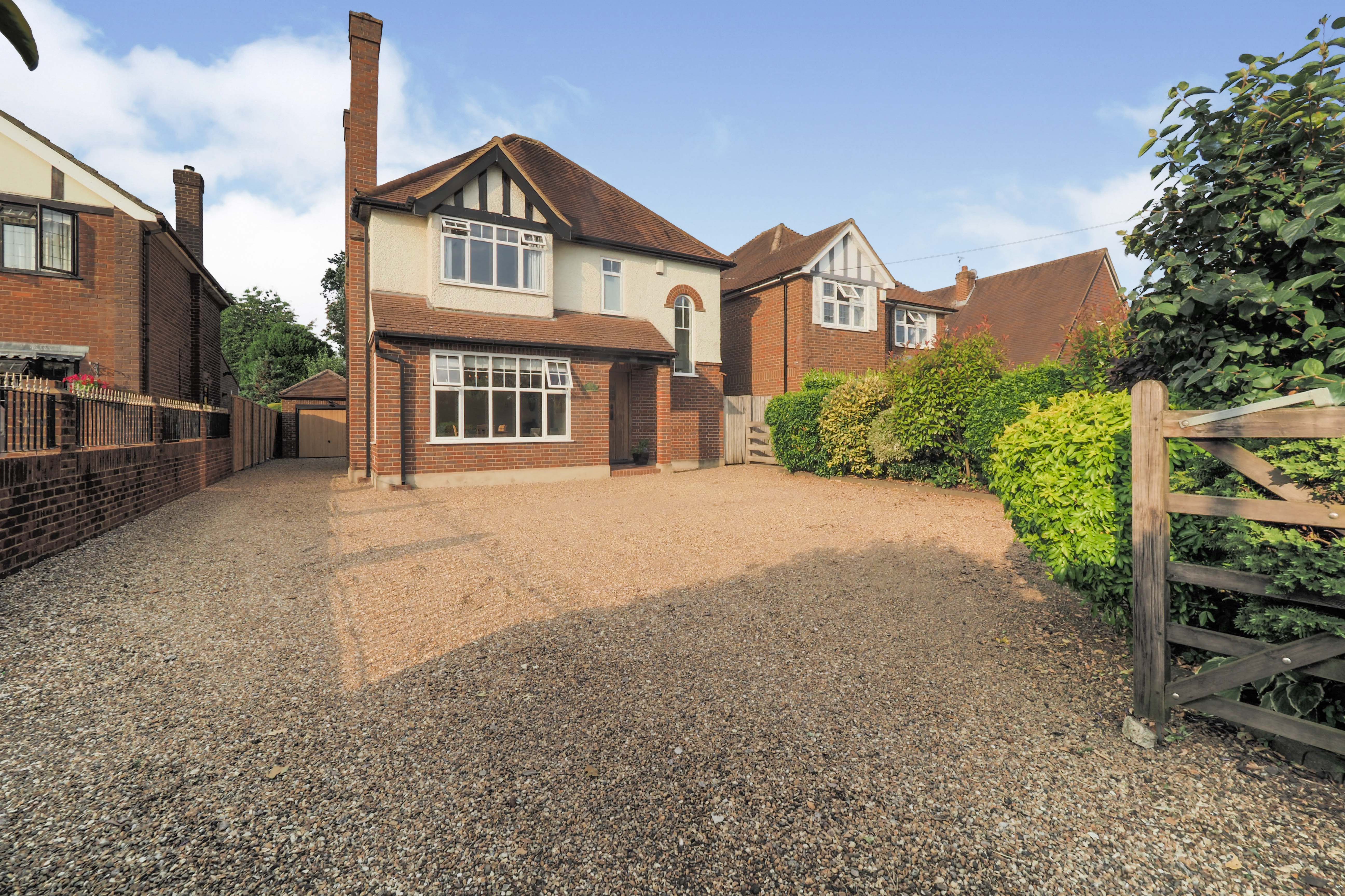 3 bedroom detached house for sale in Breakspear Road North, Uxbridge ...