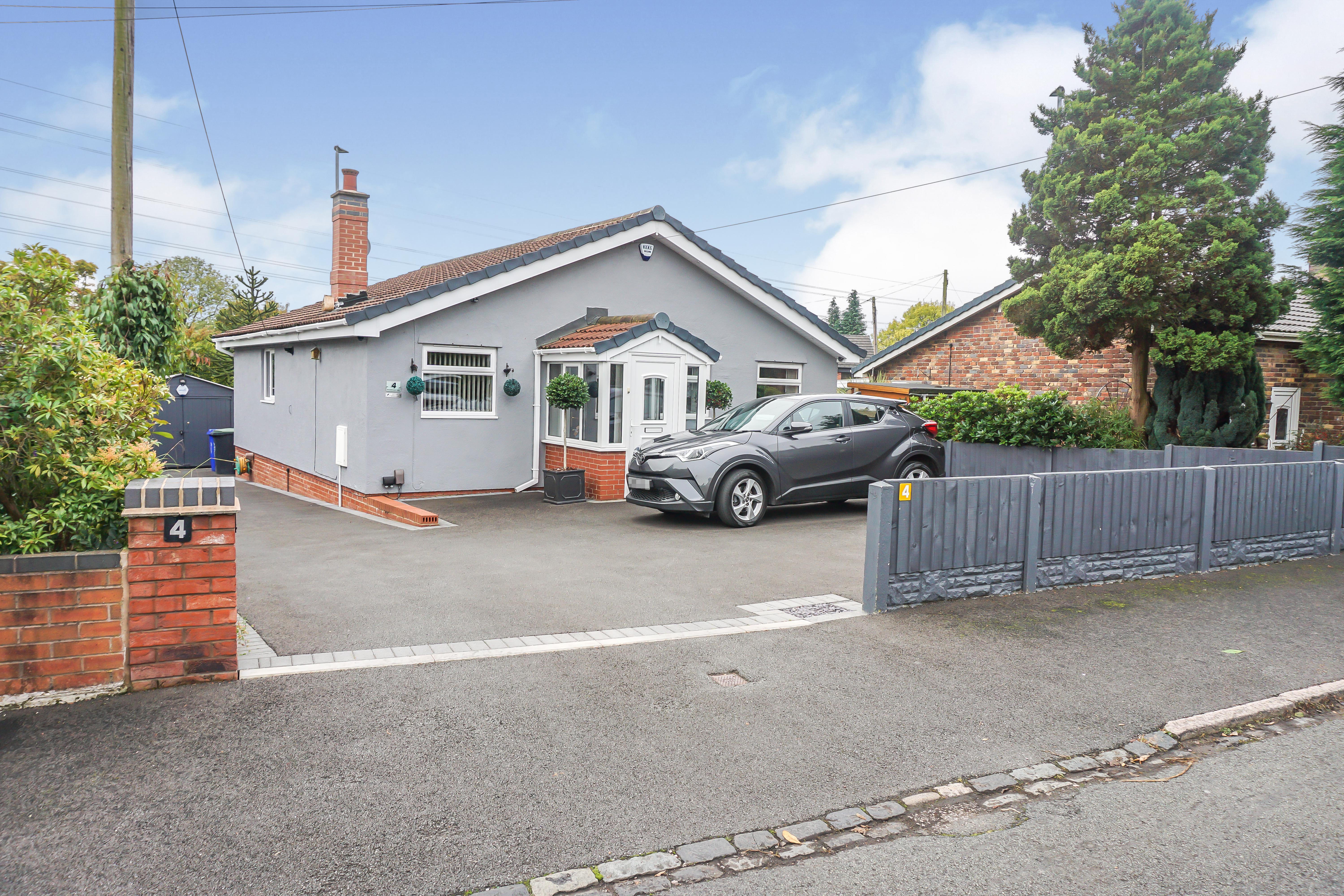 2 bedroom detached bungalow for sale in Brookhouse Lane, Stoke-on-trent ...