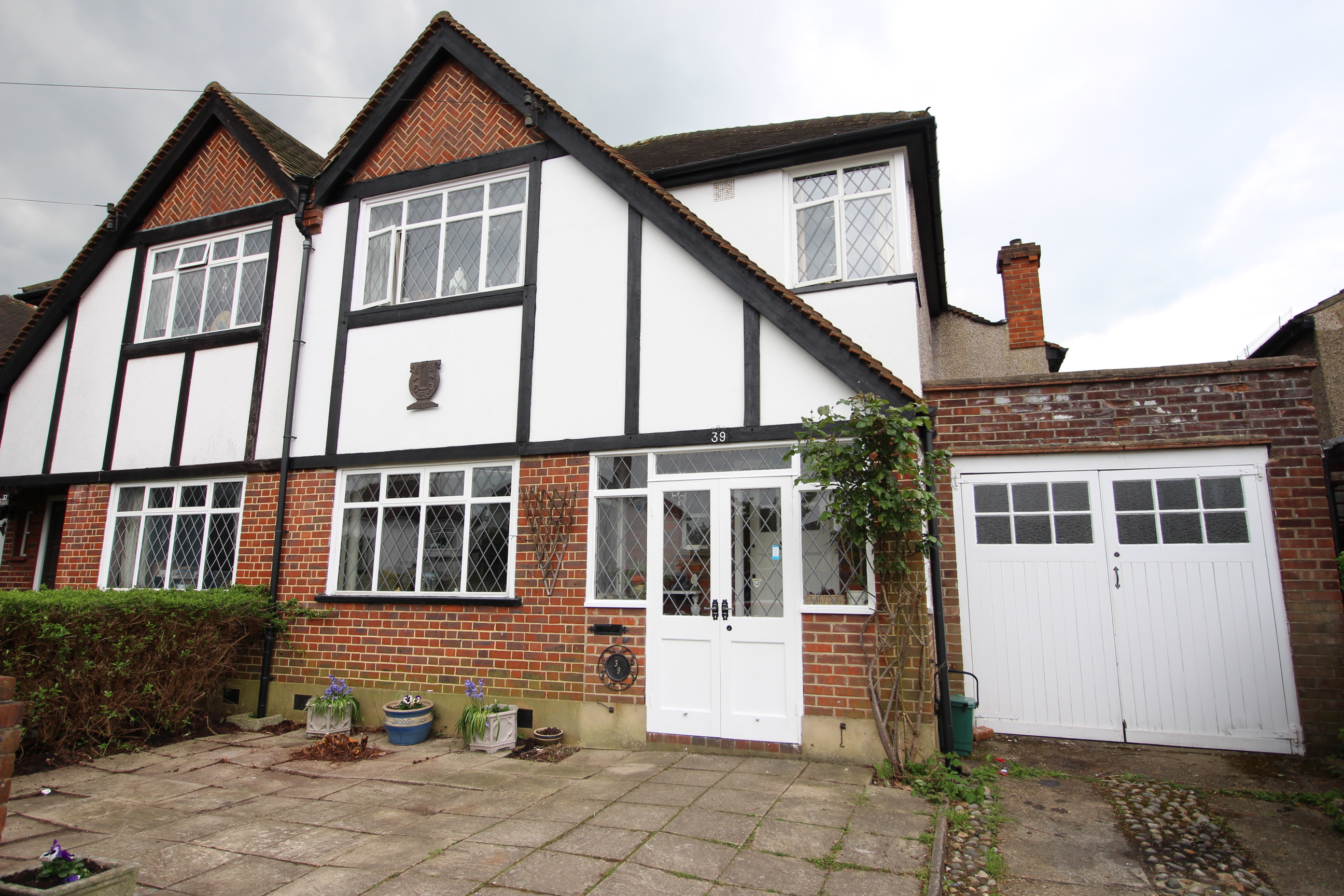 3 bedroom semi-detached house for sale in Hazon Way, Epsom, KT19 8HD