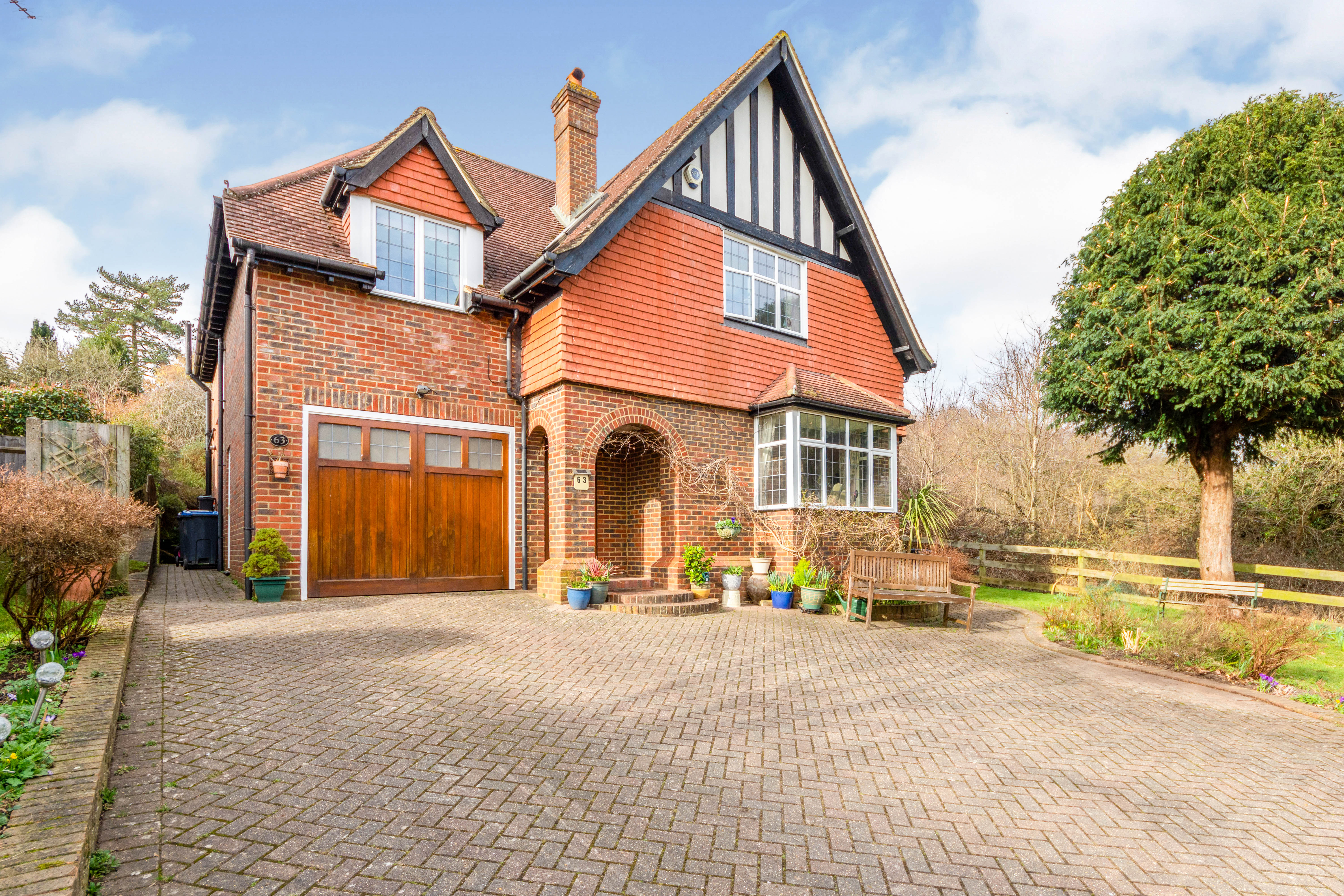 4 bedroom detached house for sale in Sanderstead Court Avenue ...