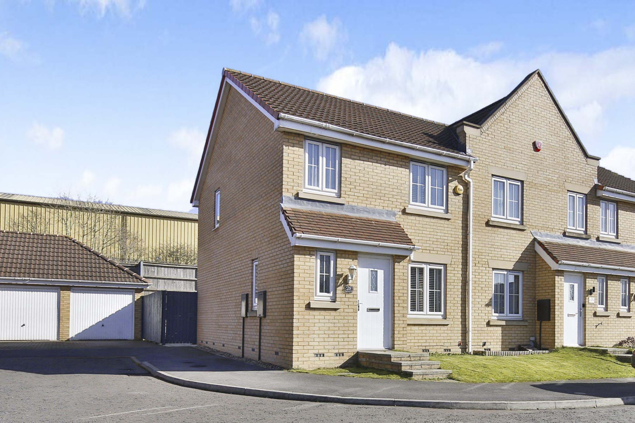 3 bedroom semi-detached house for sale in Shaftsbury Park, Hetton-Le ...