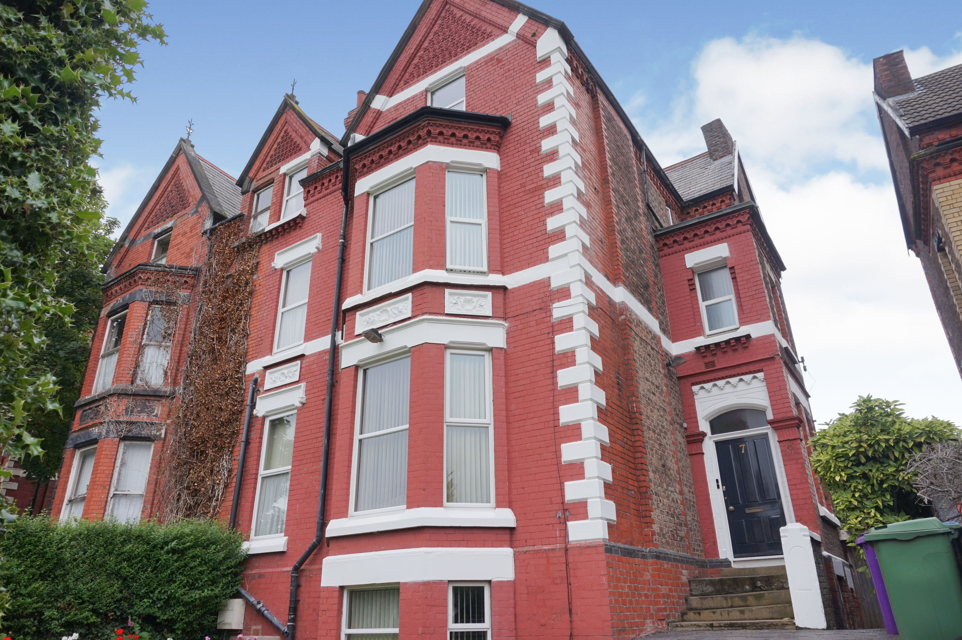 9 bedroom semi-detached house for sale in Newsham Drive, Liverpool, L6 7UG