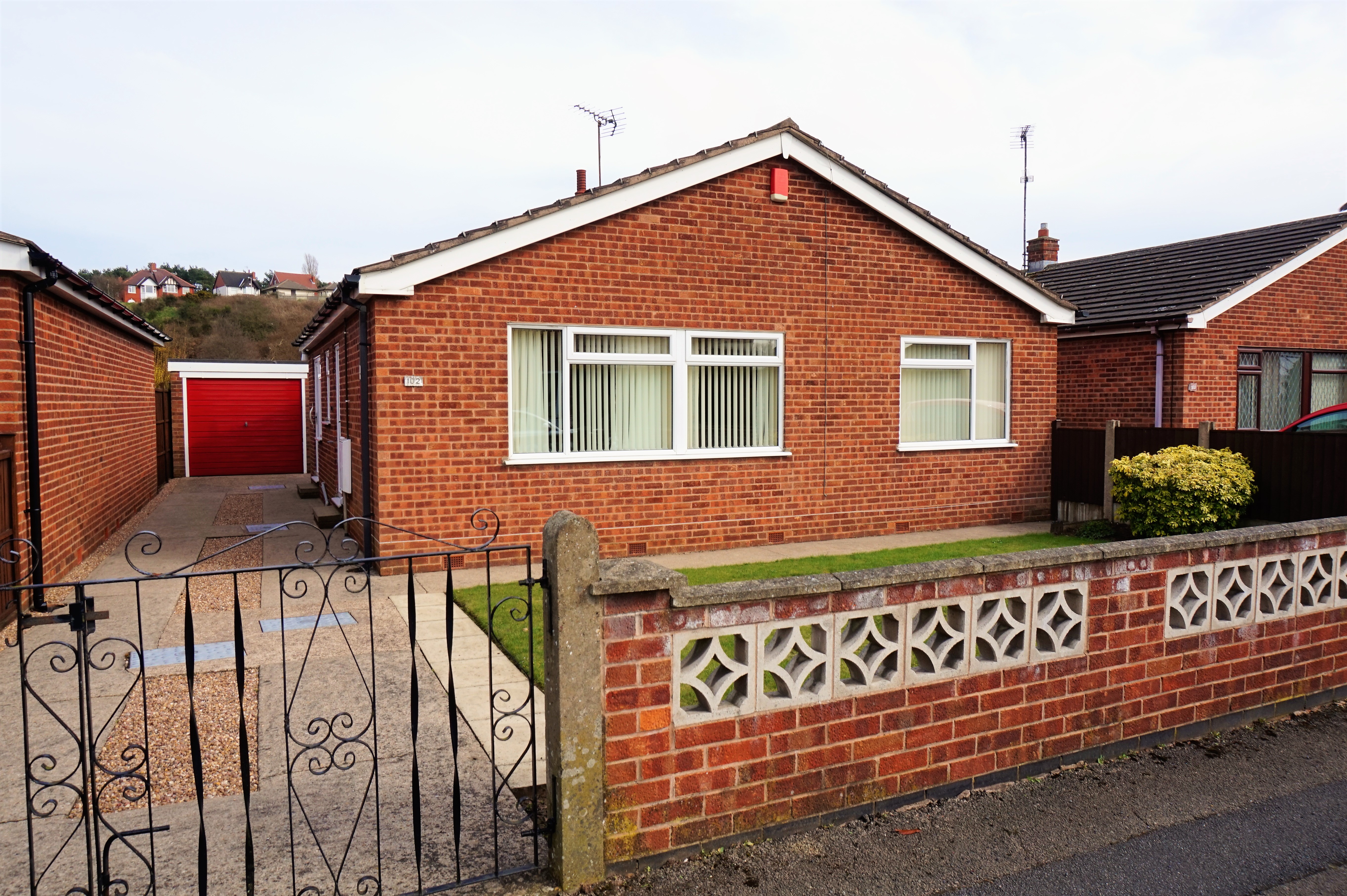 3 bedroom detached bungalow for sale in Delamere Drive, Mansfield, NG18 4DD