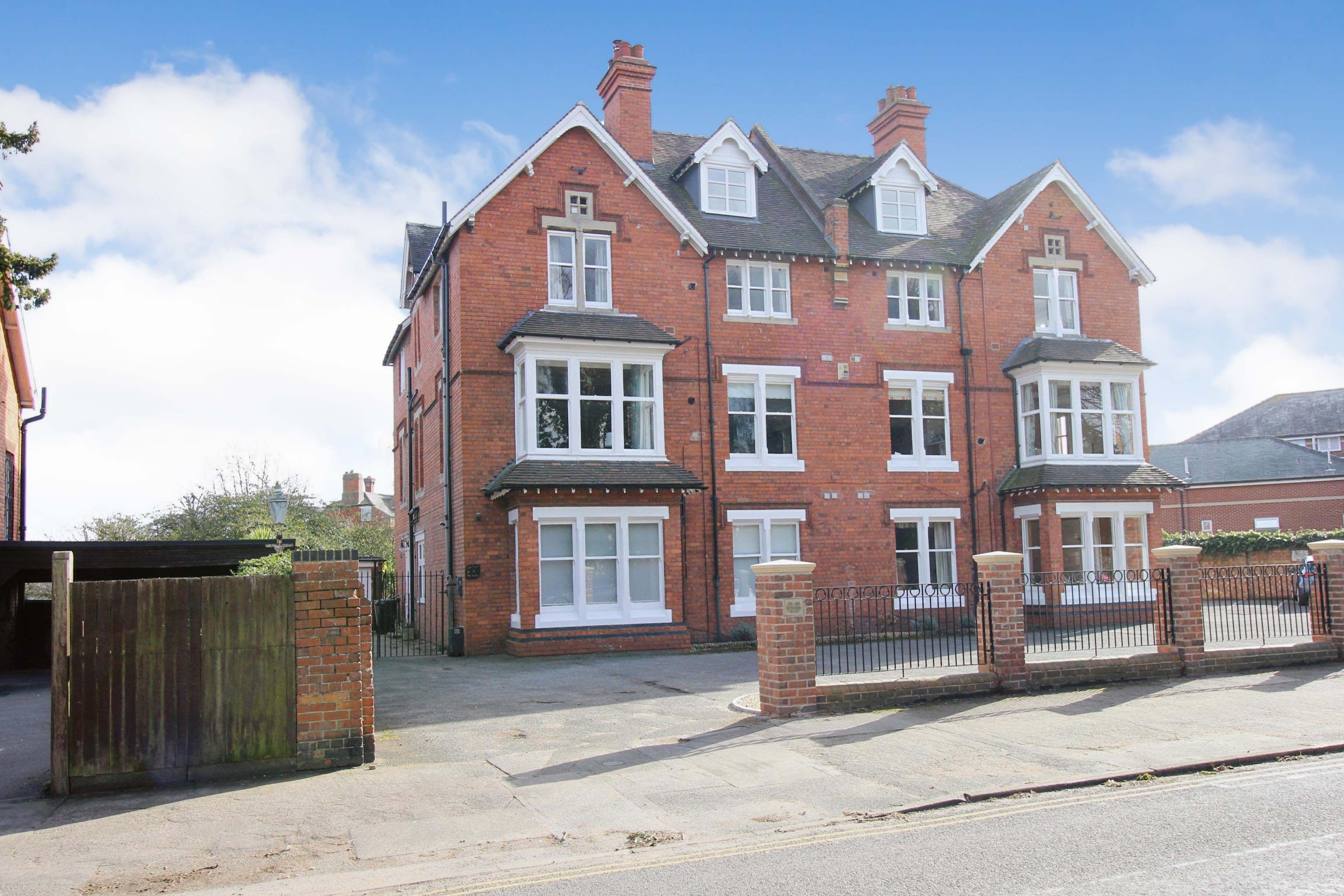 2 bedroom apartment for sale in Nettleham Road, Lincoln, LN2 1RE