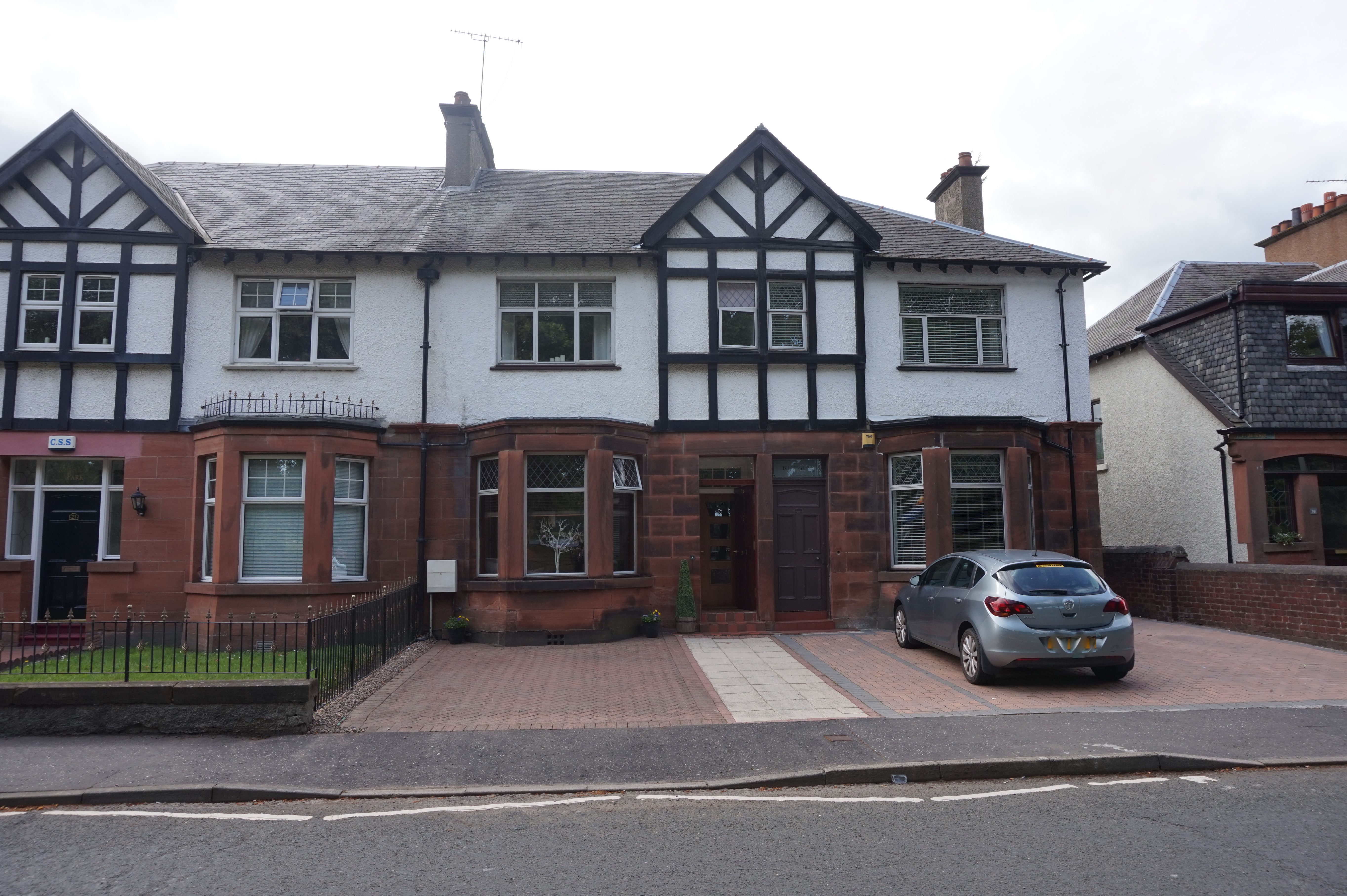 3 bedroom terraced house for sale in Abbots Road, Grangemouth, FK3 8JP