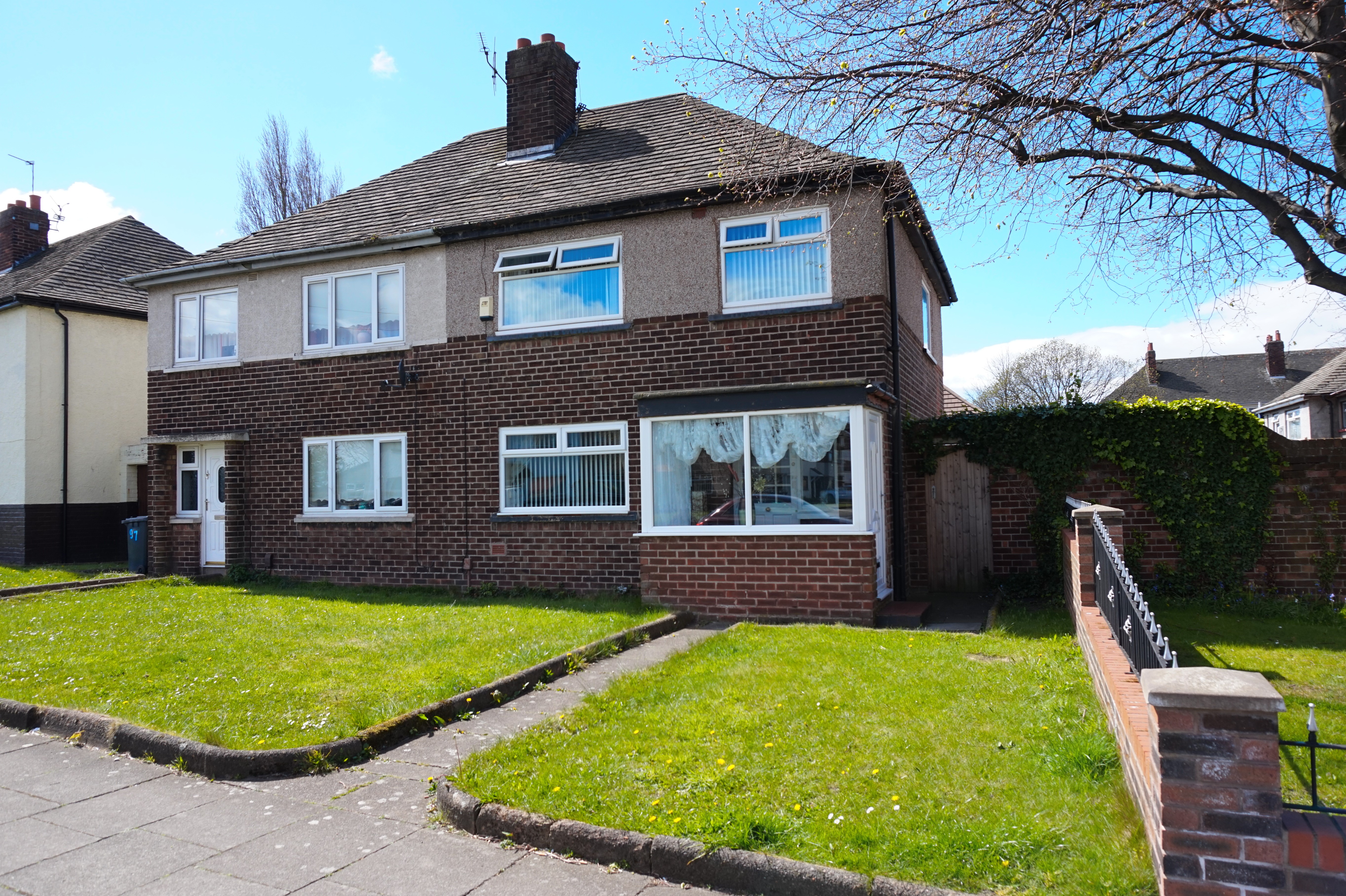 3 bedroom semi-detached house for sale in Harris Drive, Bootle, L30 9SE