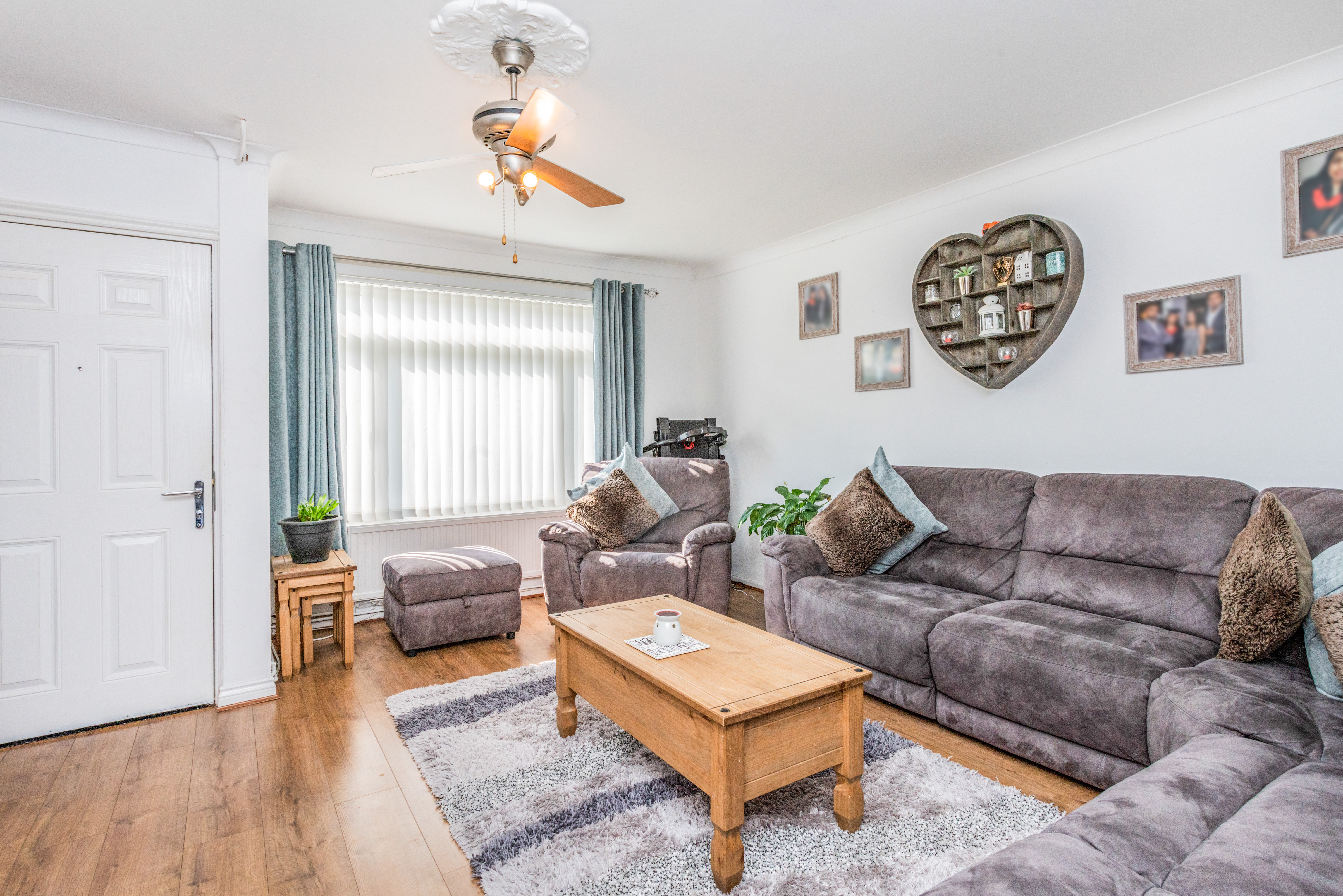 3 bedroom semi-detached house for sale in Hockwell Ring, Luton, LU4 9NN