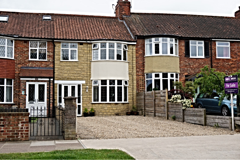 3 bedroom terraced house for sale in Hamilton Drive, York, YO24 4LB