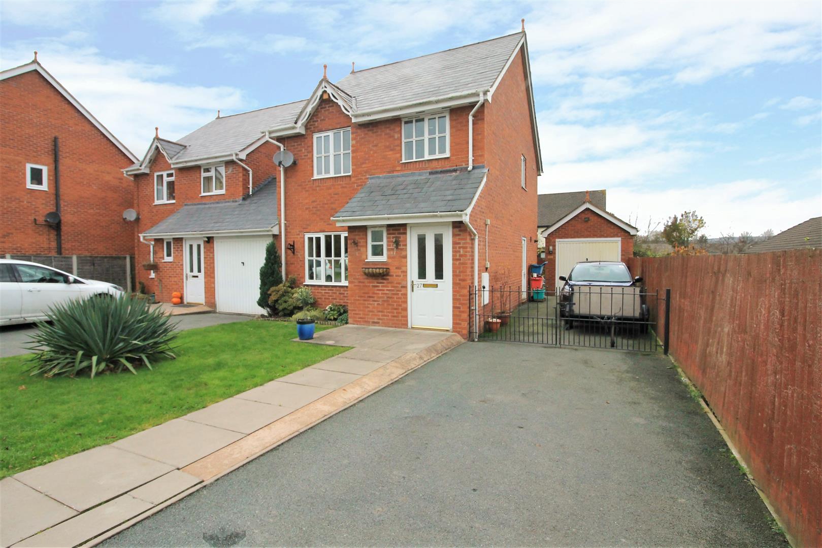 3 bedroom detached house for sale in Maes Y Dafarn Carno, Caersws, SY17 5NG