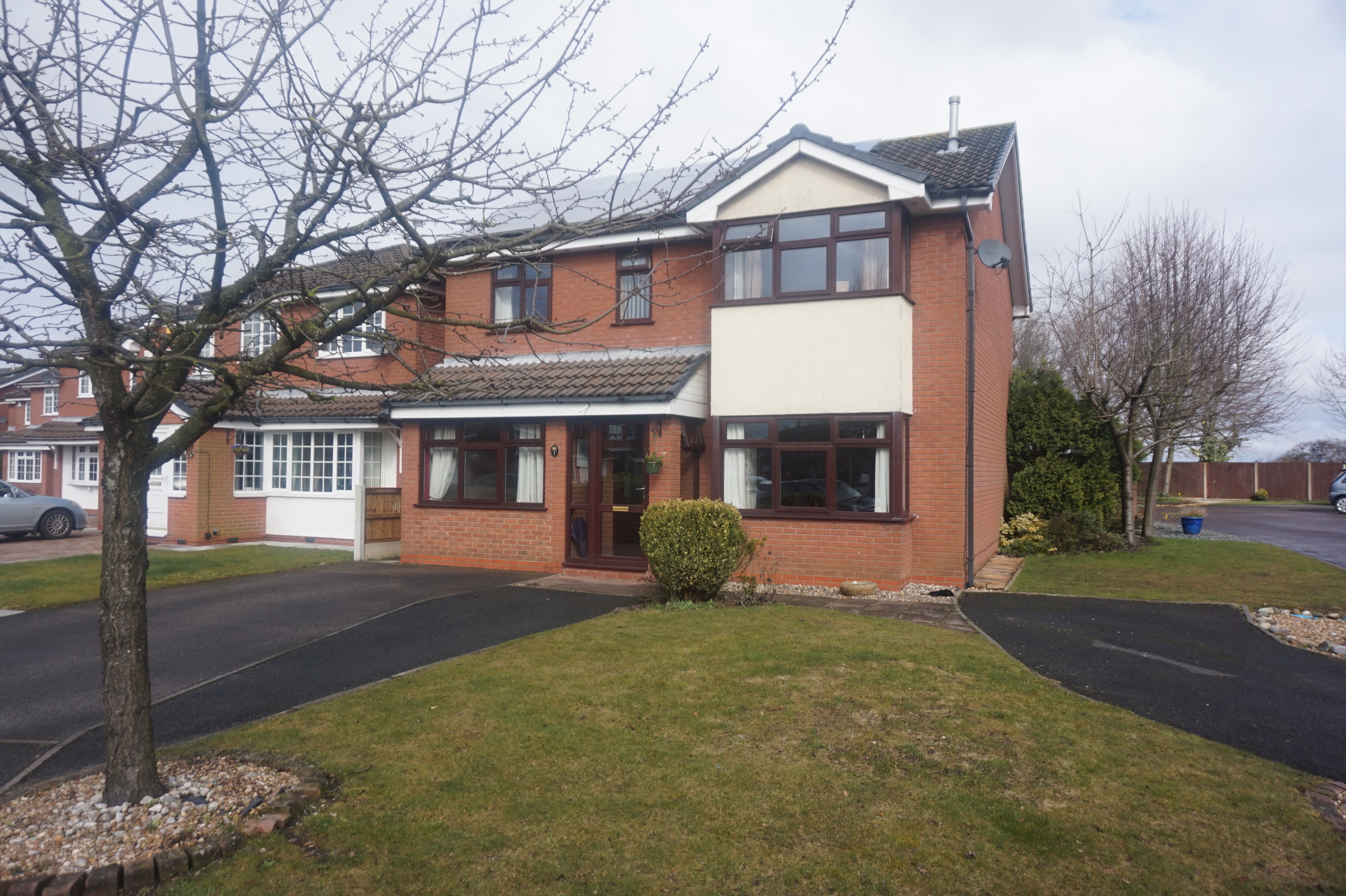 4 bedroom detached house for sale in Killingbeck Close, Burscough, L40 7UW