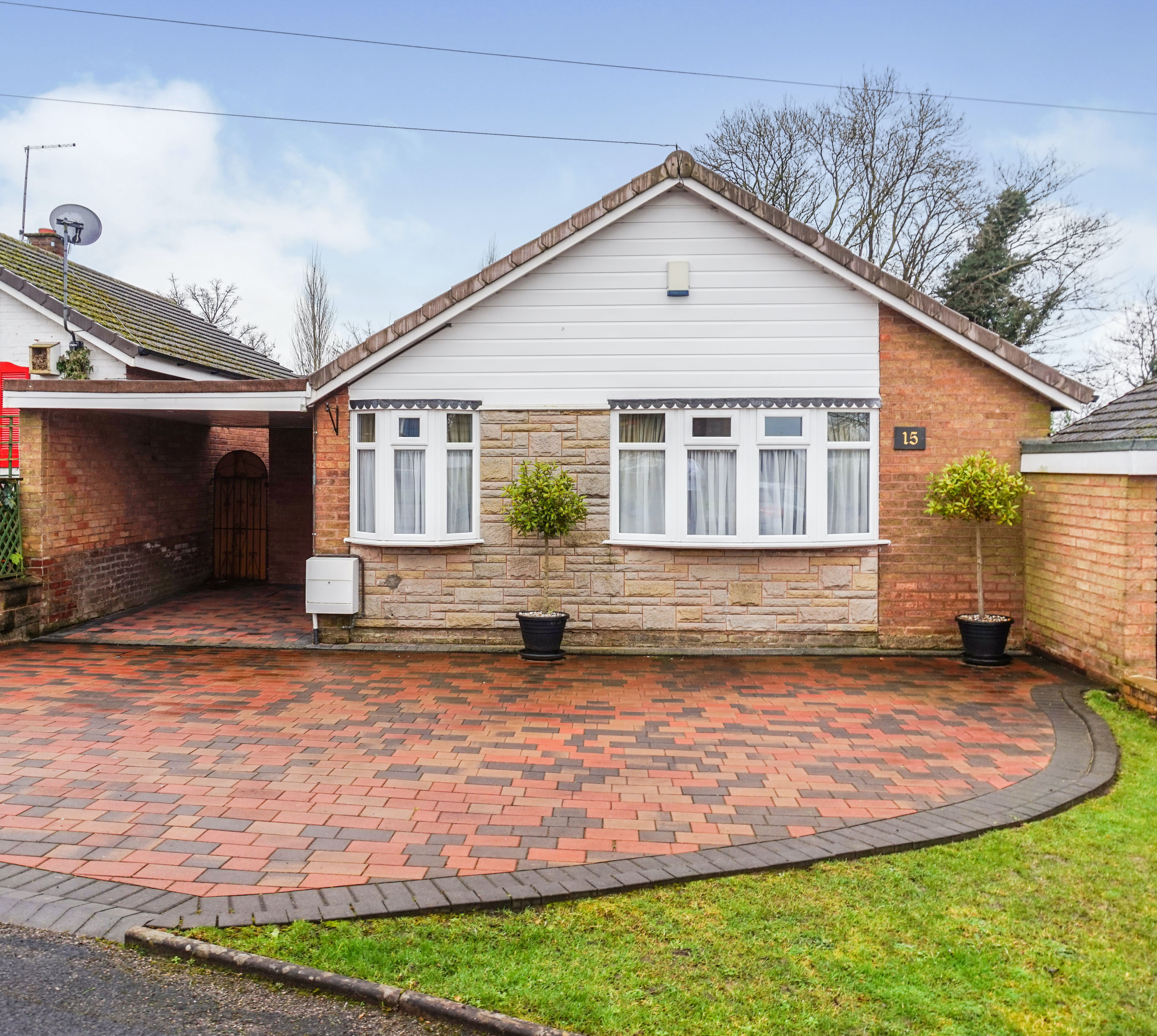 2 bedroom bungalow for sale in Russett Close, Orchard Hills, Walsall ...