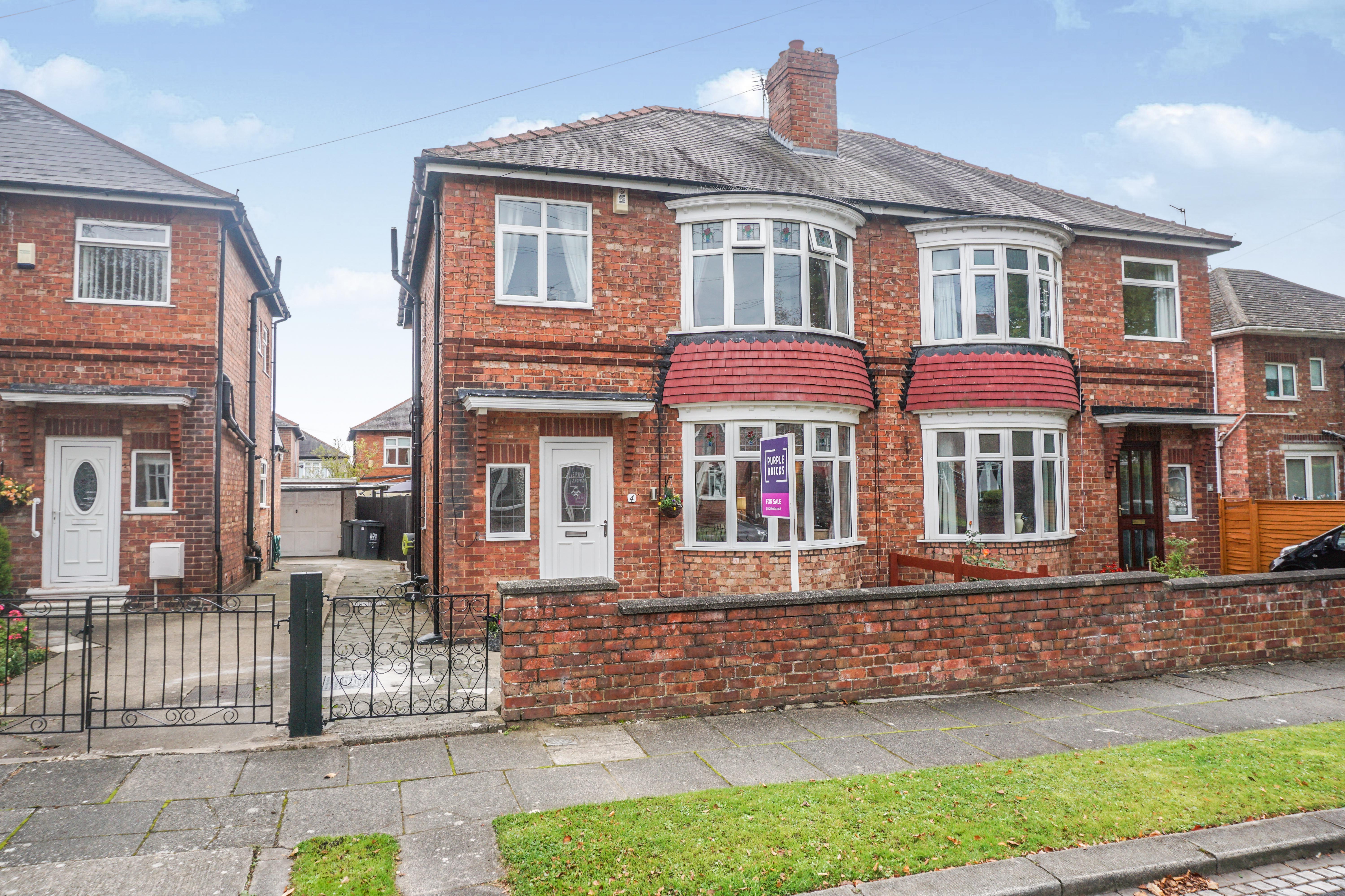 4 bedroom semi-detached house for sale in Hildon Drive, Darlington, DL1 4LF