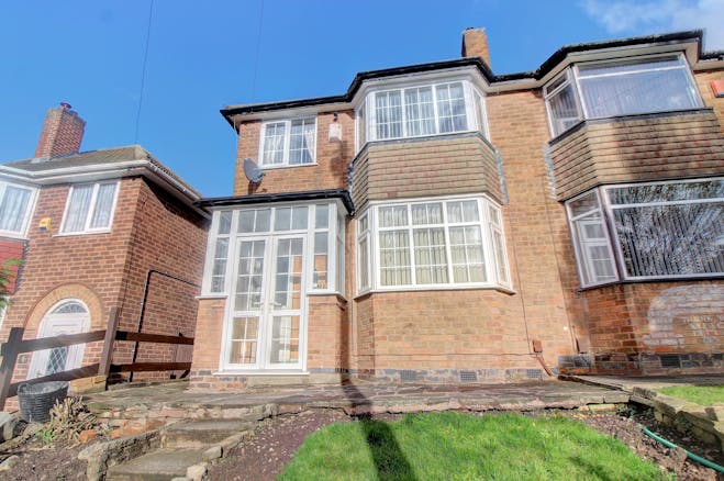 3 Bedroom Semi Detached House For Sale In Dyas Road Great Barr B44 8sg