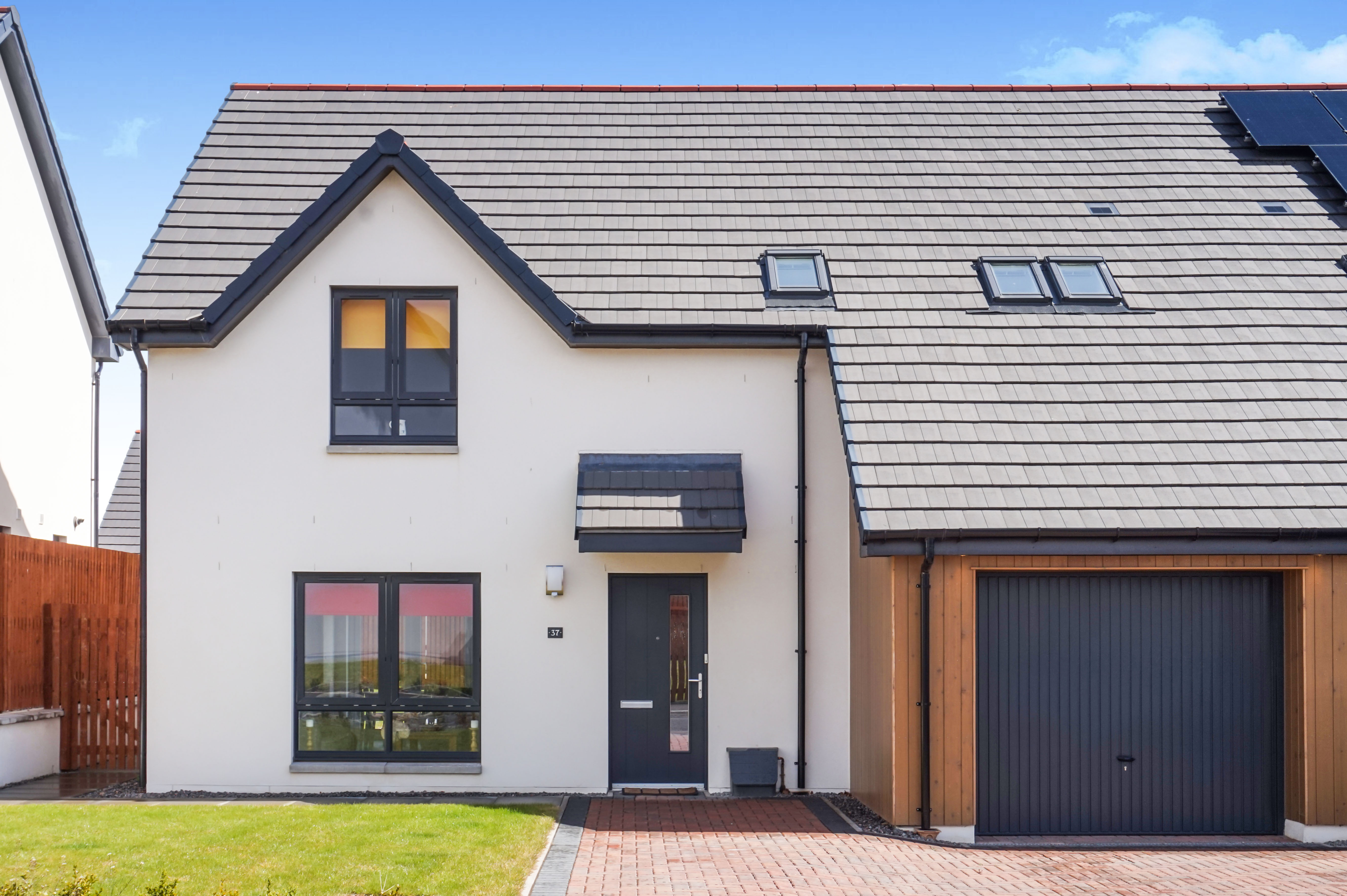 3 bedroom semi-detached house for sale in Cawdor Avenue, Elgin, IV30 8AH