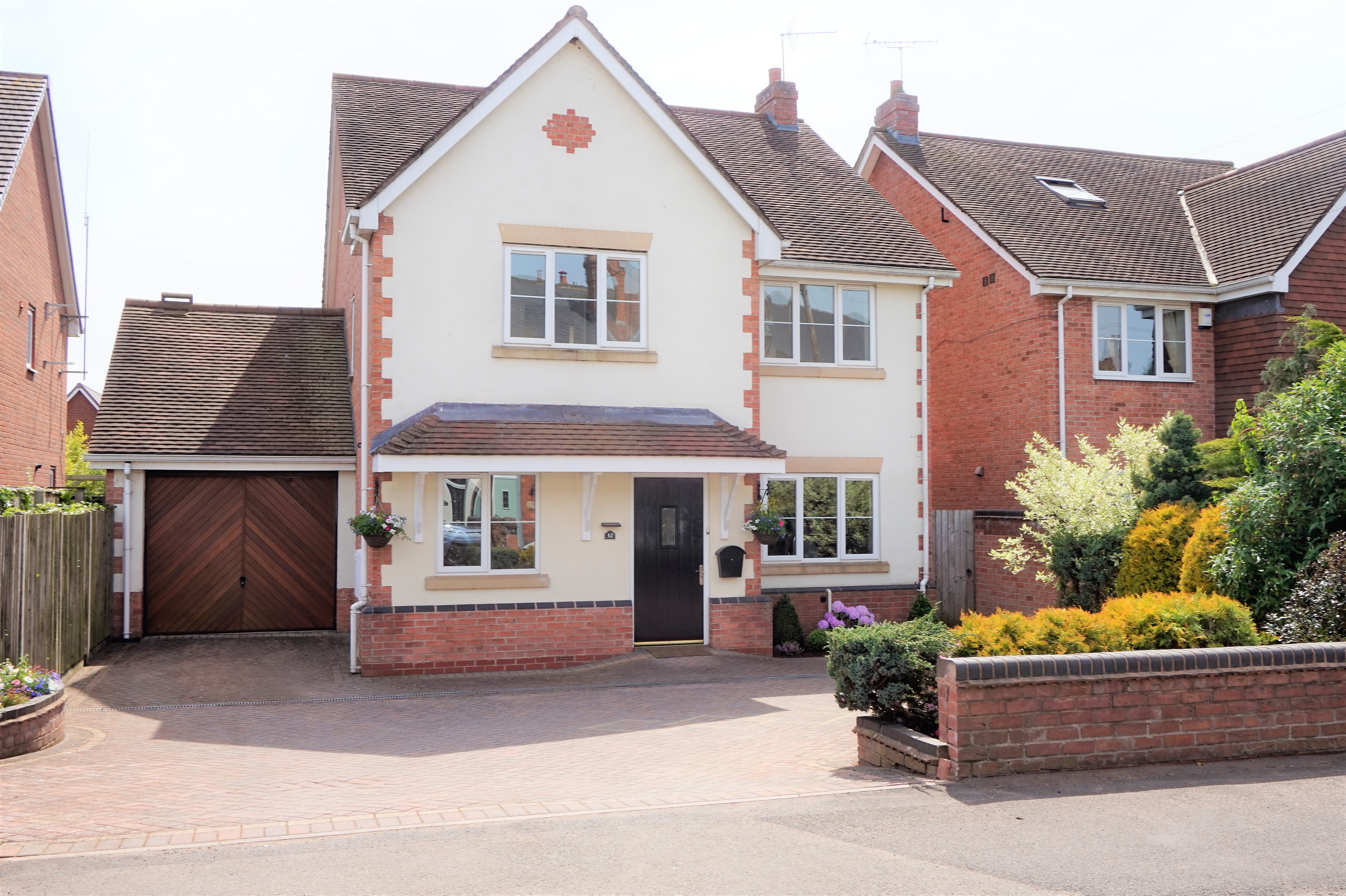 4 bedroom detached house for sale in Belbroughton Road, BLAKEDOWN, DY10 3JG