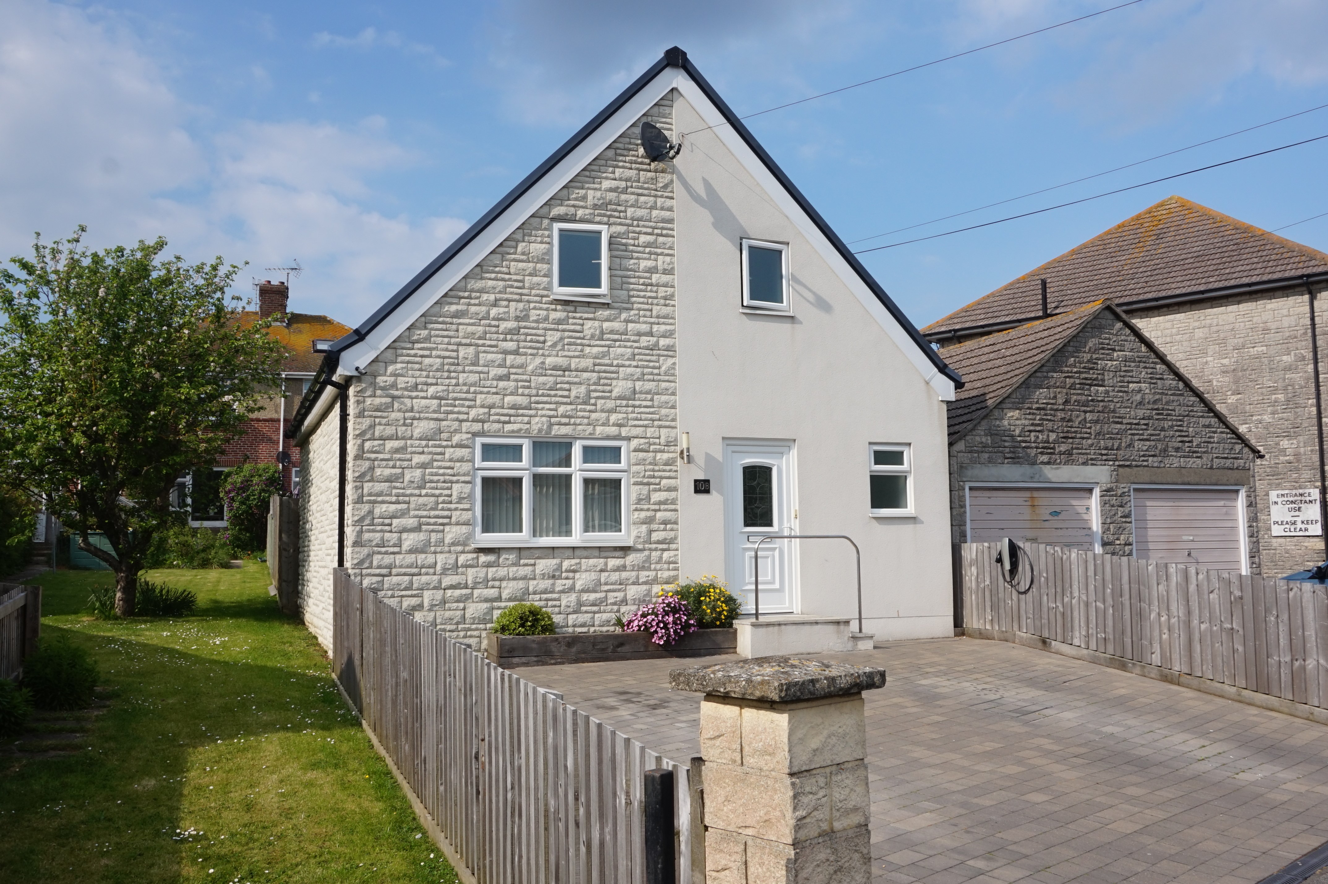 3 bedroom detached house for sale in Lynch Road, Wemouth, DT4 0SJ