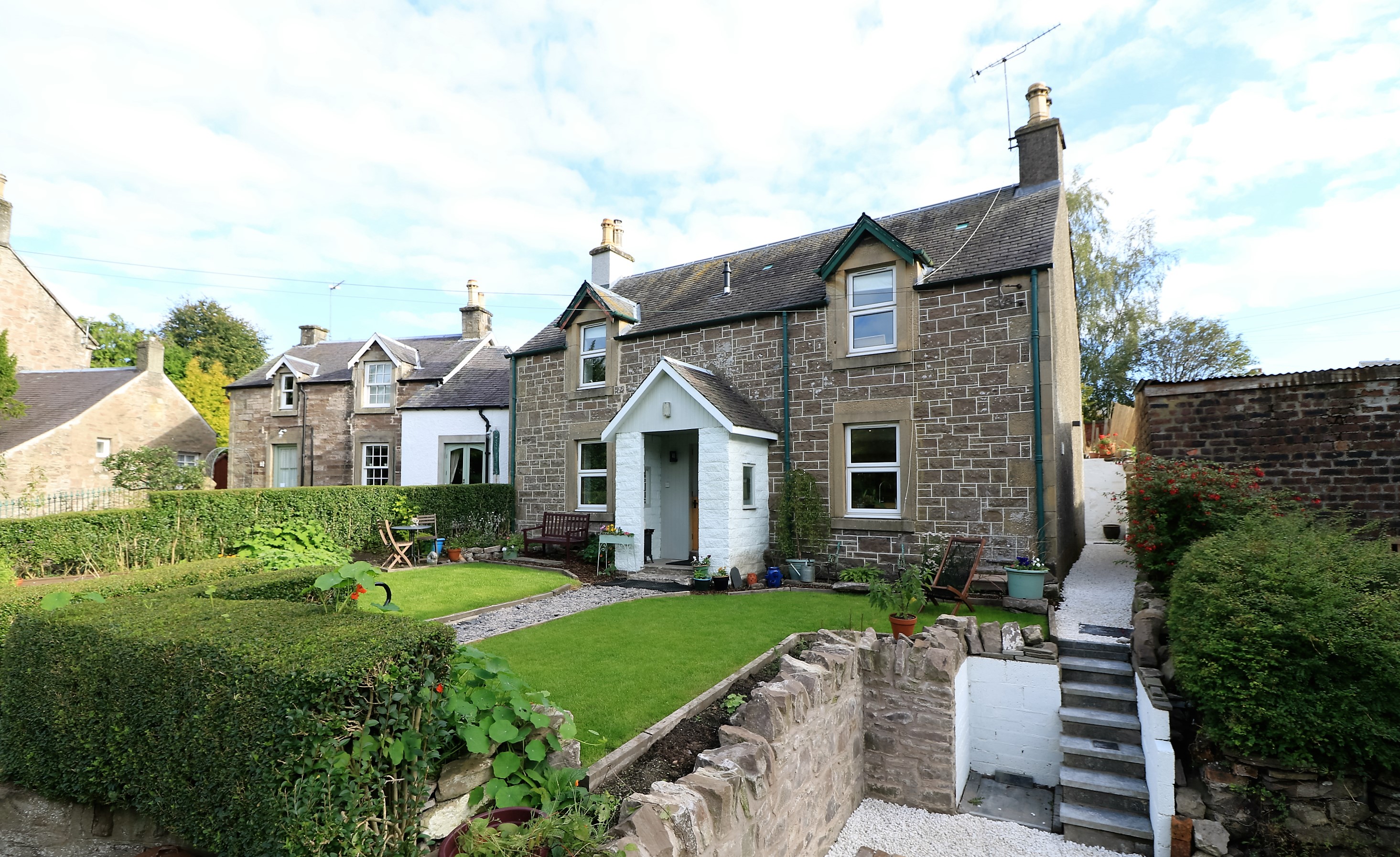 3 bedroom detached house for sale in Bank Street, Doune, FK16 6DB