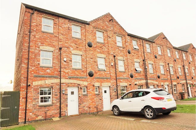 4 Bedroom Terraced House For Sale In Hambleton Avenue North Hykeham