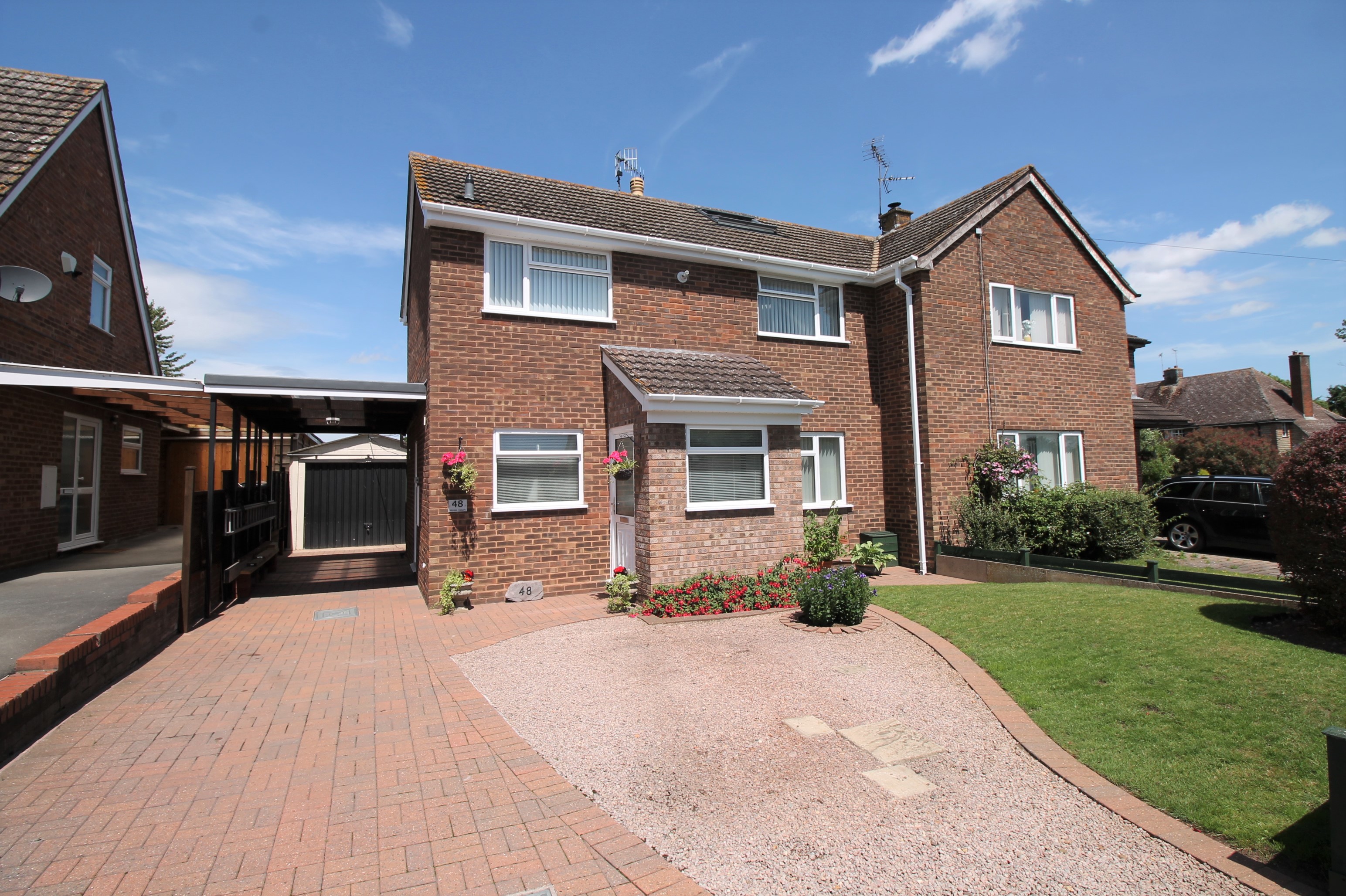 4 bedroom semi-detached house for sale in Nixon Court,, Callow End ...