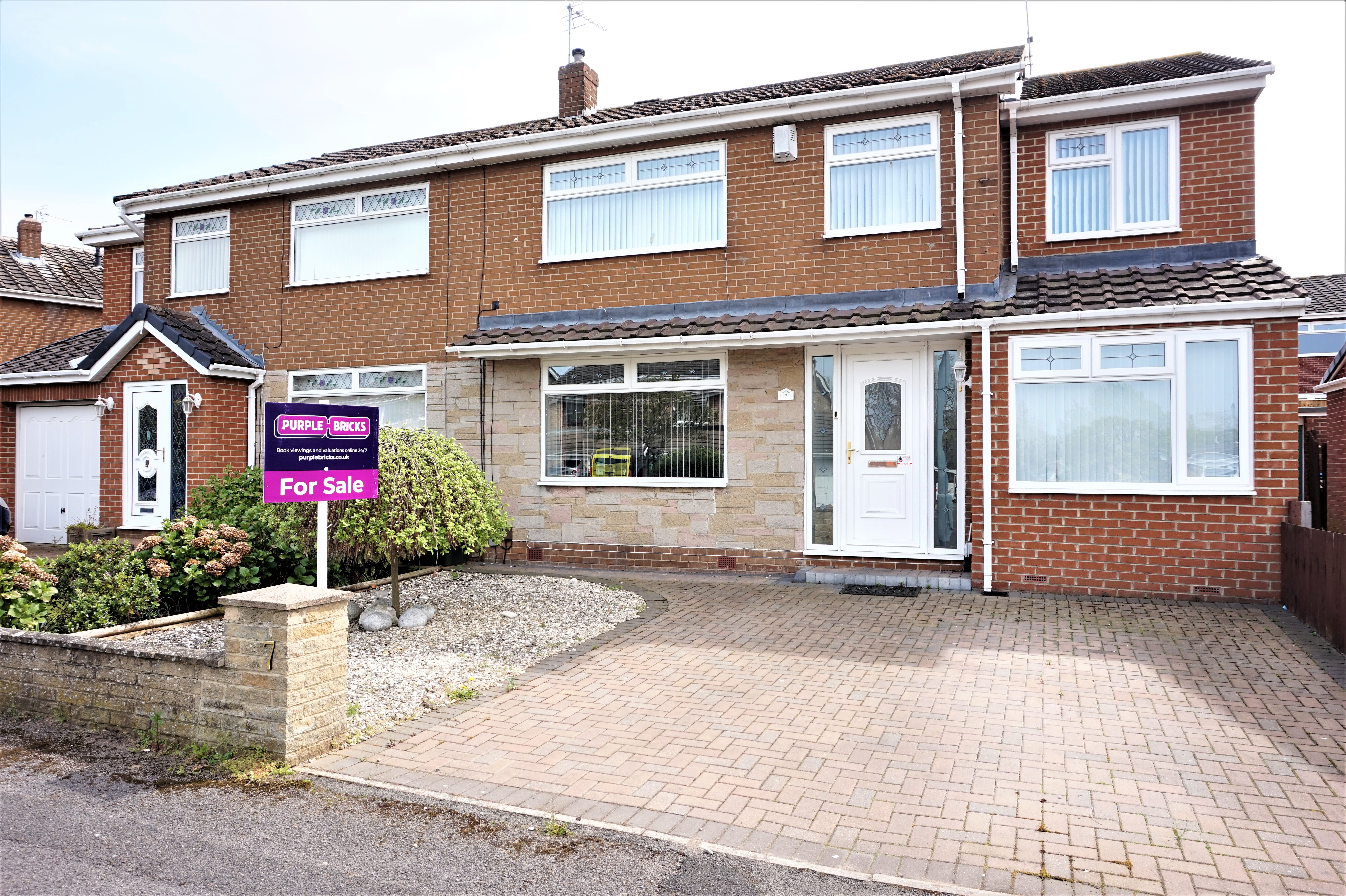 4 bedroom semi-detached house for sale in Kingcraft Road, Marton Manor ...