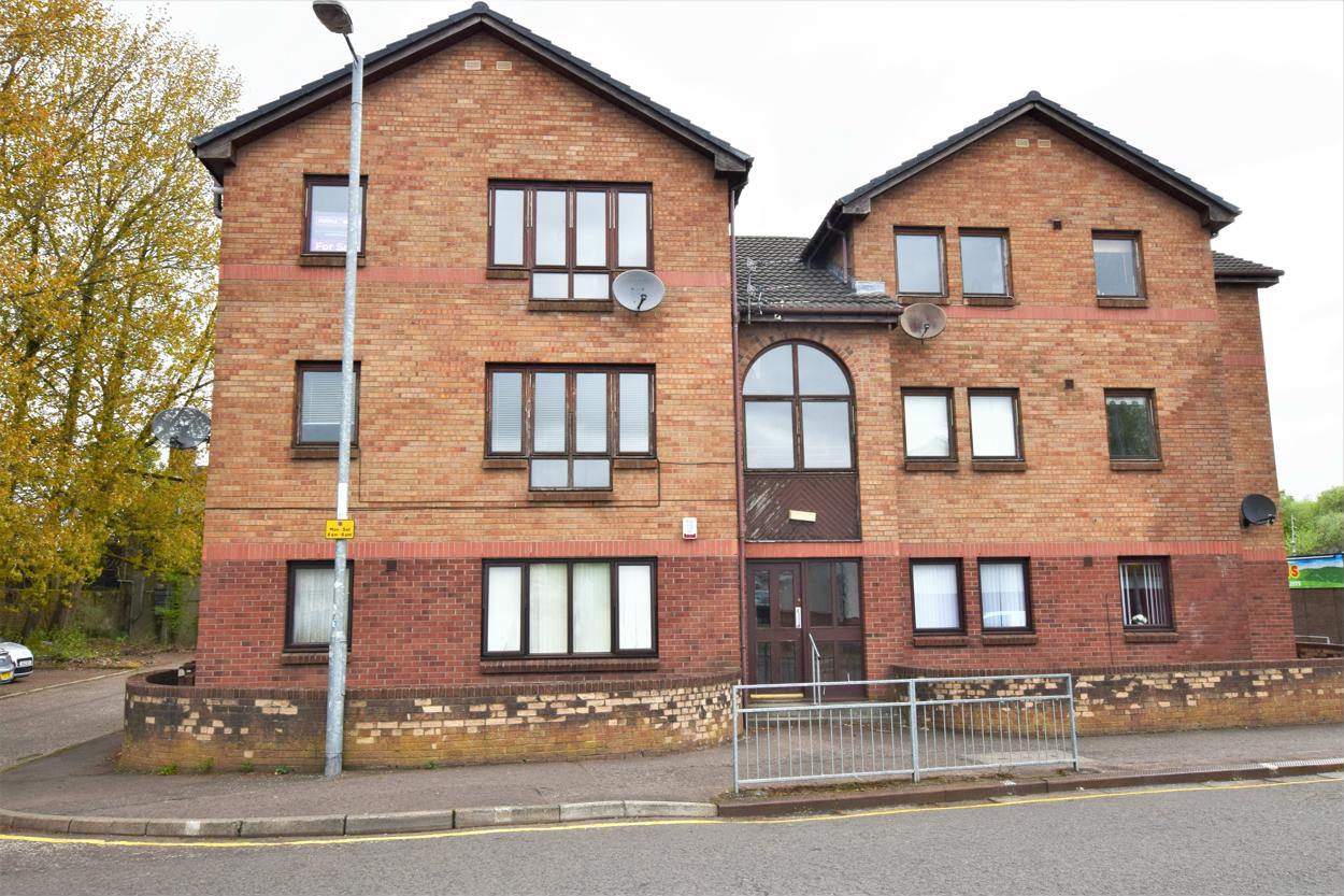 2 bedroom flat for sale in Buchanan Street, Coatbridge, ML5 1BA