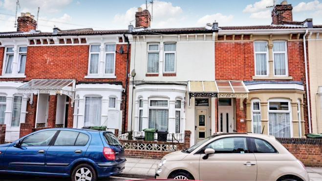 3 bedroom terraced house for sale in Funtington Road, Portsmouth, PO2 7LE