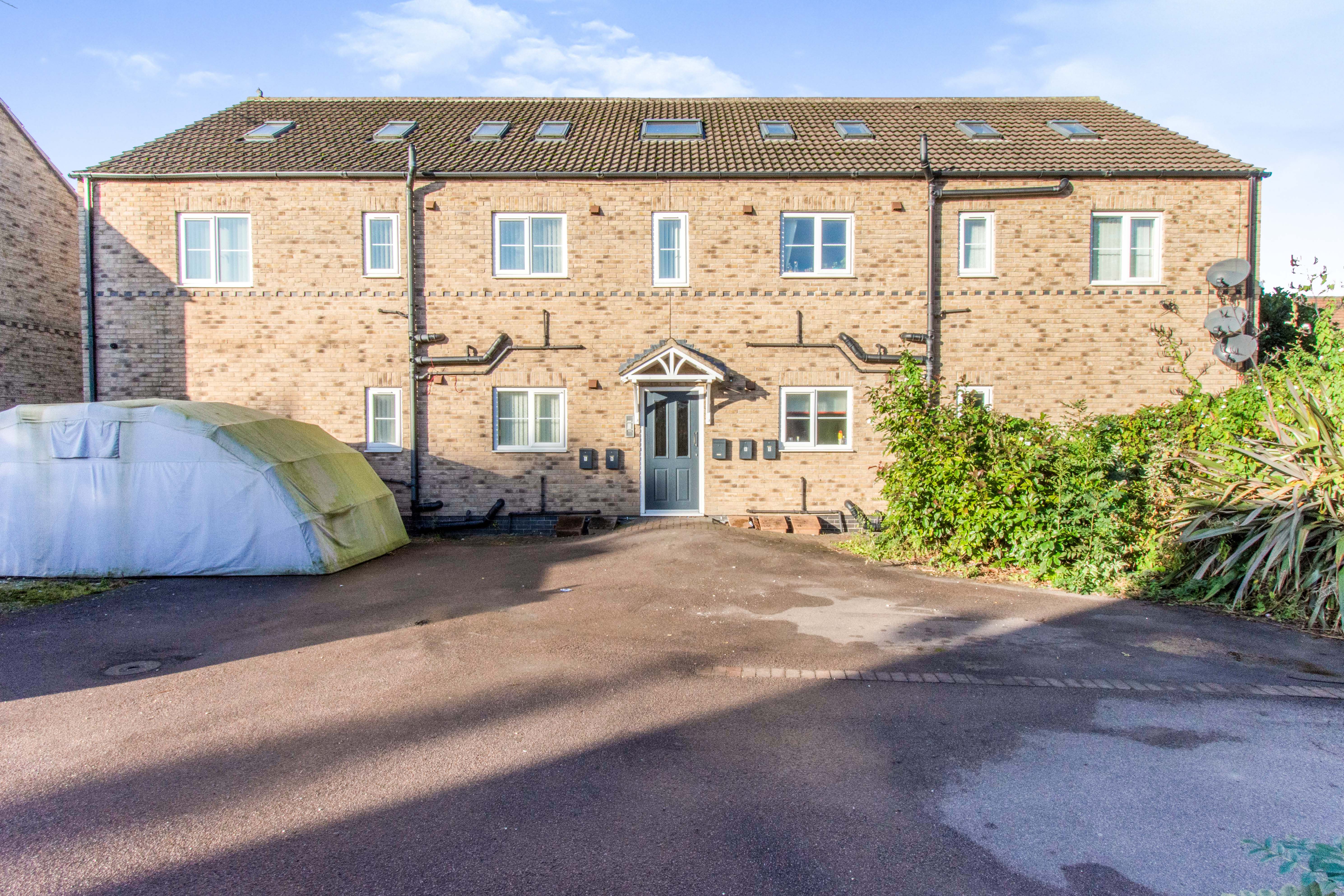 10 bedroom block of apartments for sale in Rosegarth Court, Stainforth ...