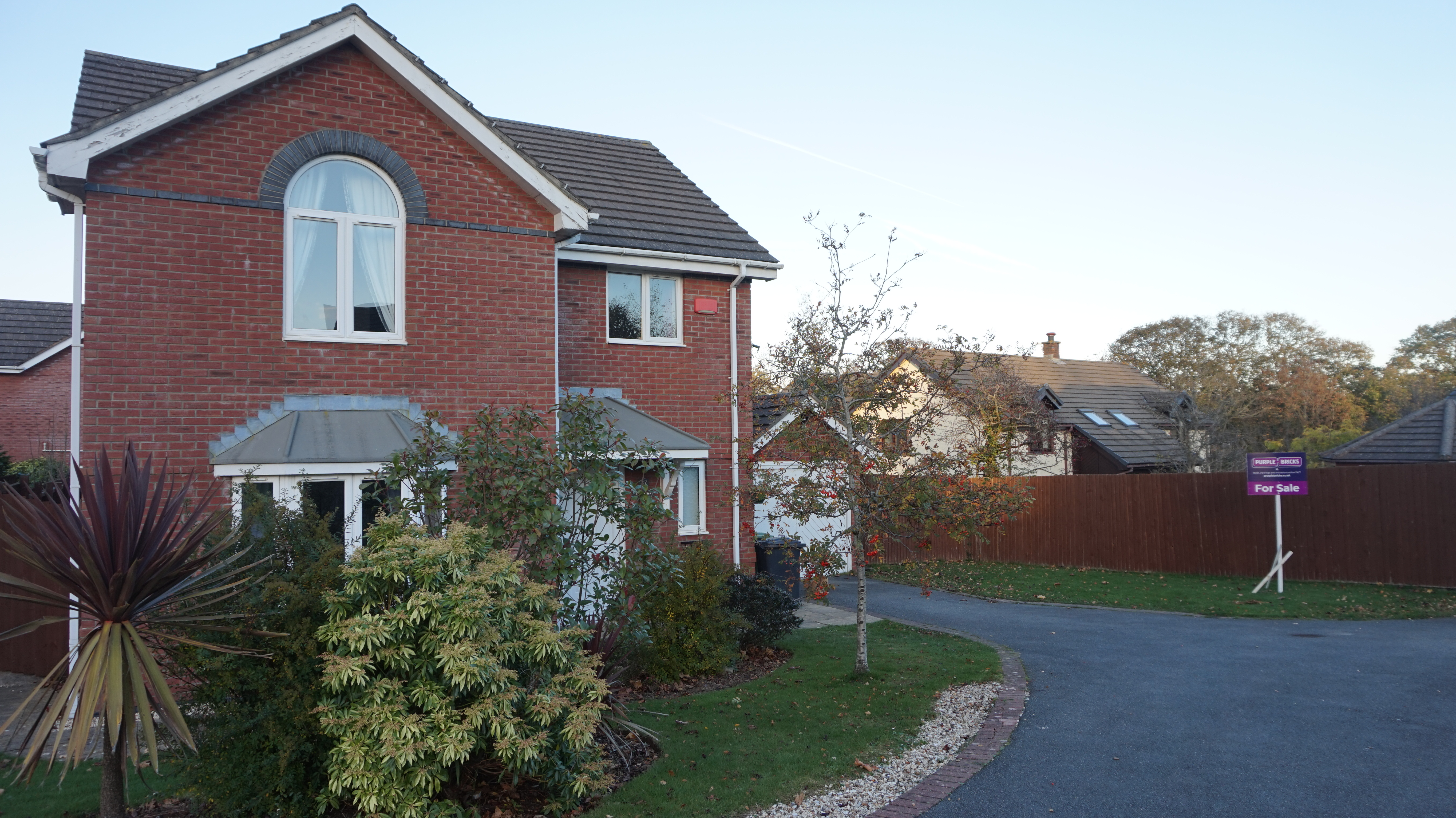 4 bedroom detached house for sale in Pen Derwydd, Llangefni, LL77 7QE