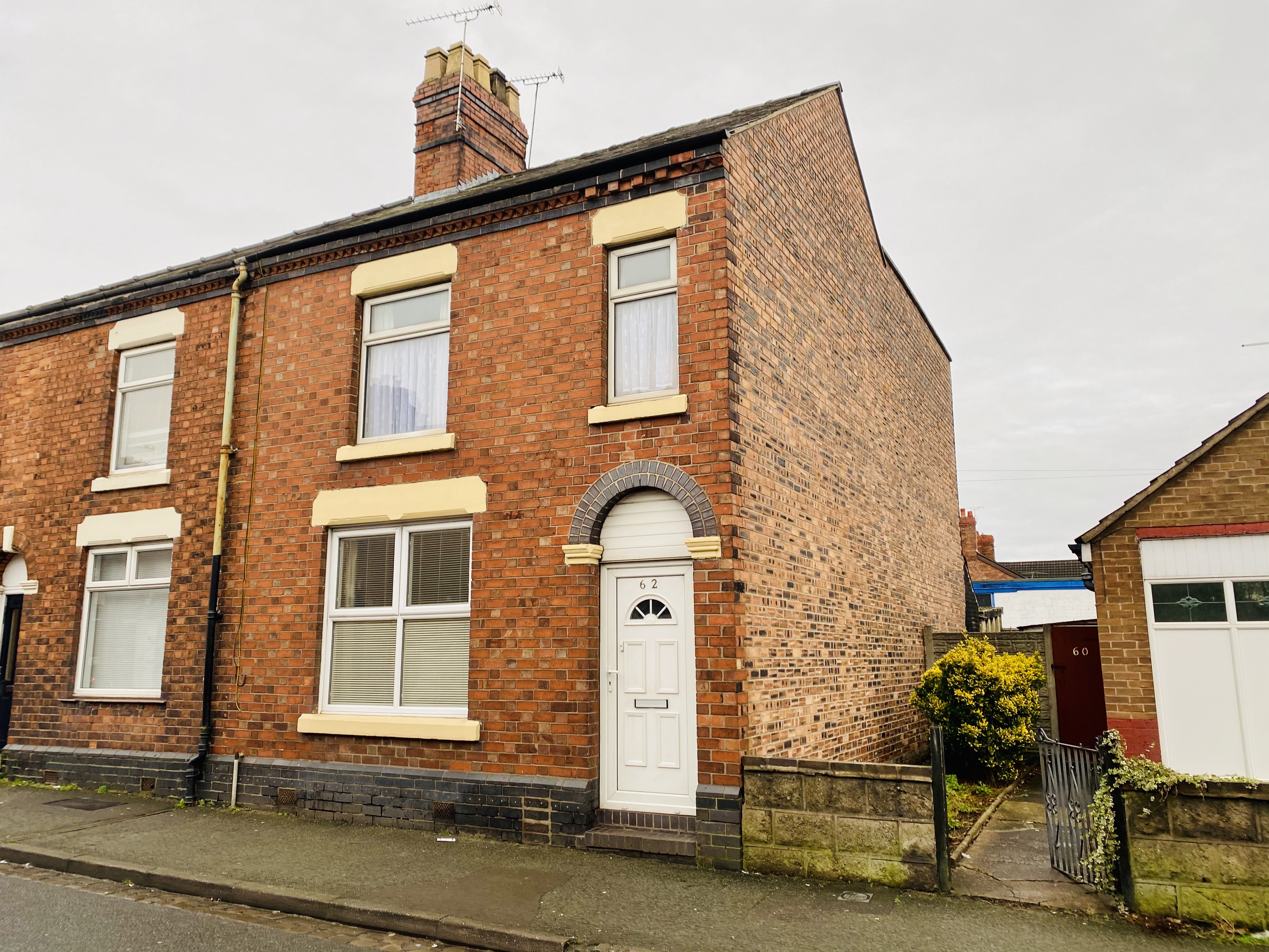 3 bedroom semi-detached house for sale in Middlewich Street, Crewe, CW1 4DA