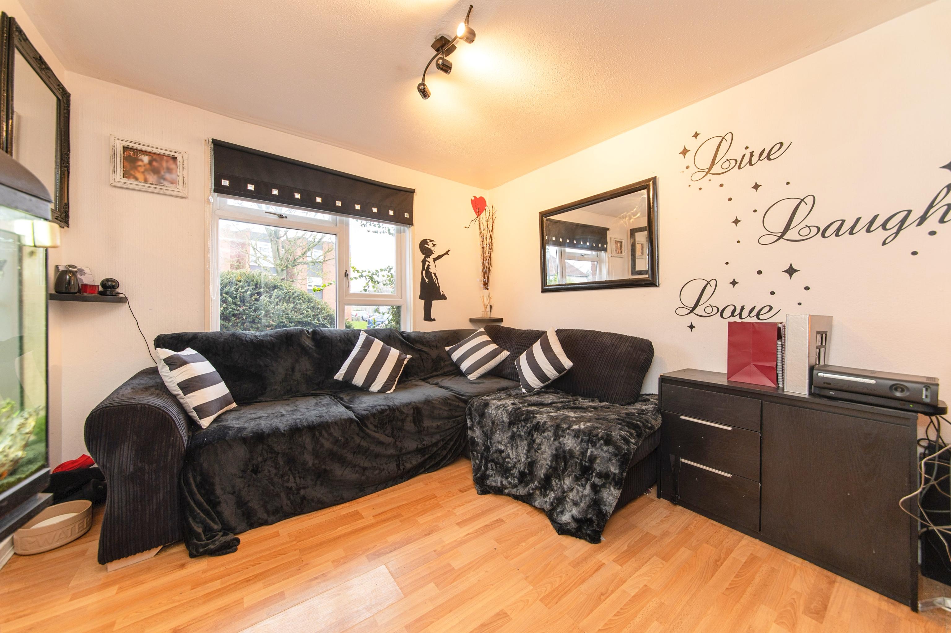 1 bedroom apartment for sale in Mercer Place, Pinner, HA5 3UH