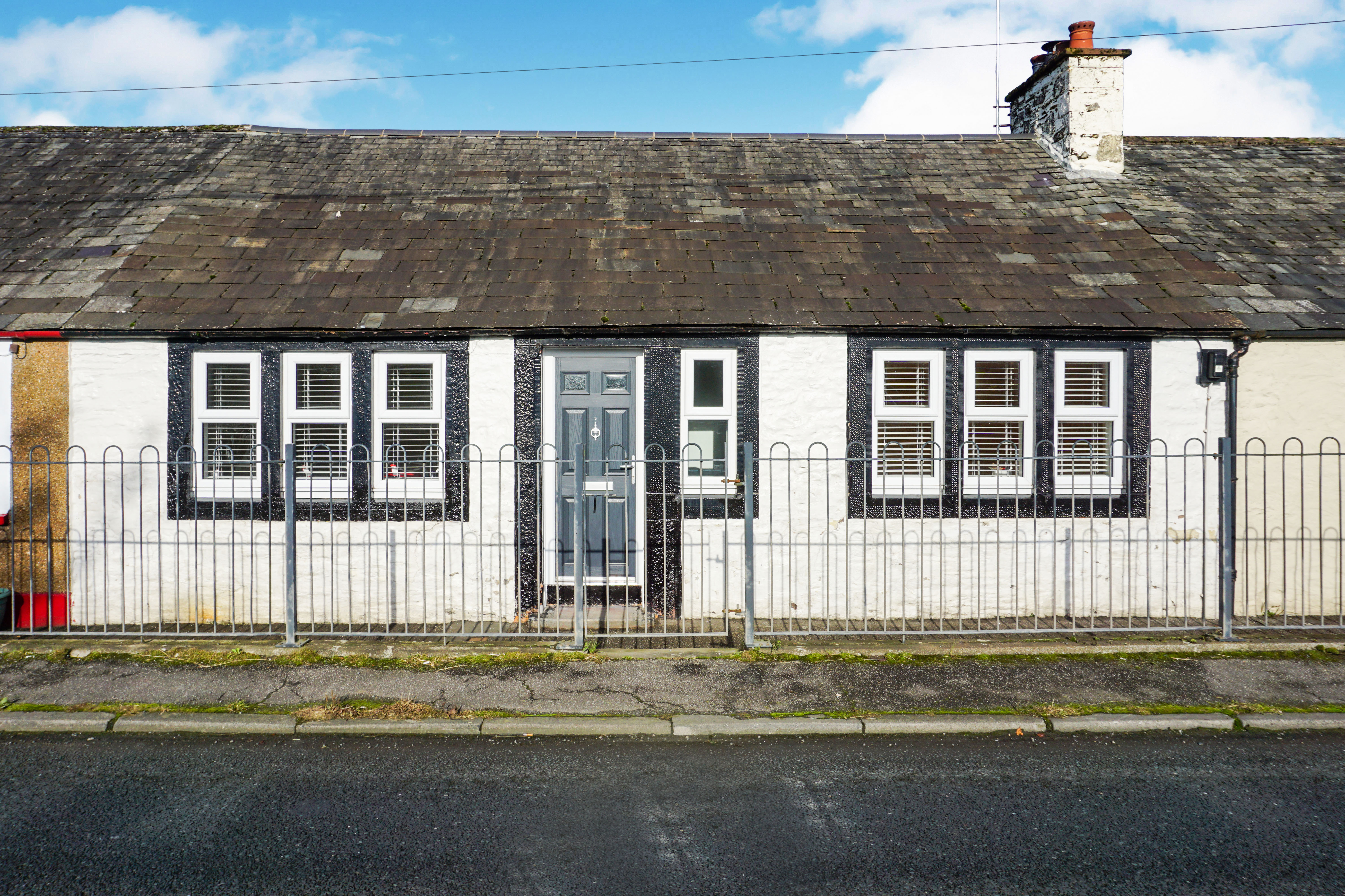 3 bedroom terraced house for sale in Castle Douglas Road, Crocketford ...