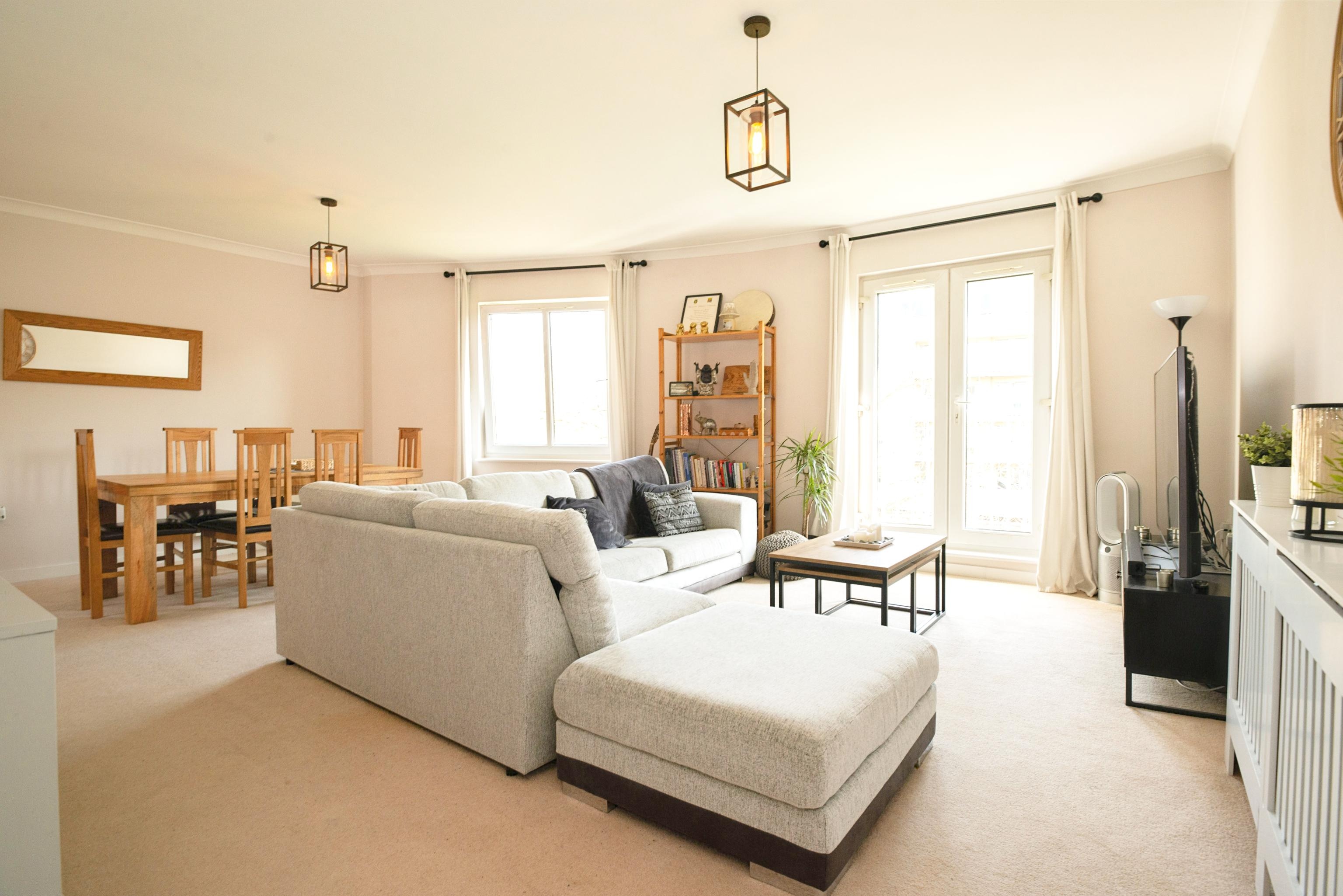 2 bedroom apartment for sale in Carlotta Way, Cardiff, CF10 5FY