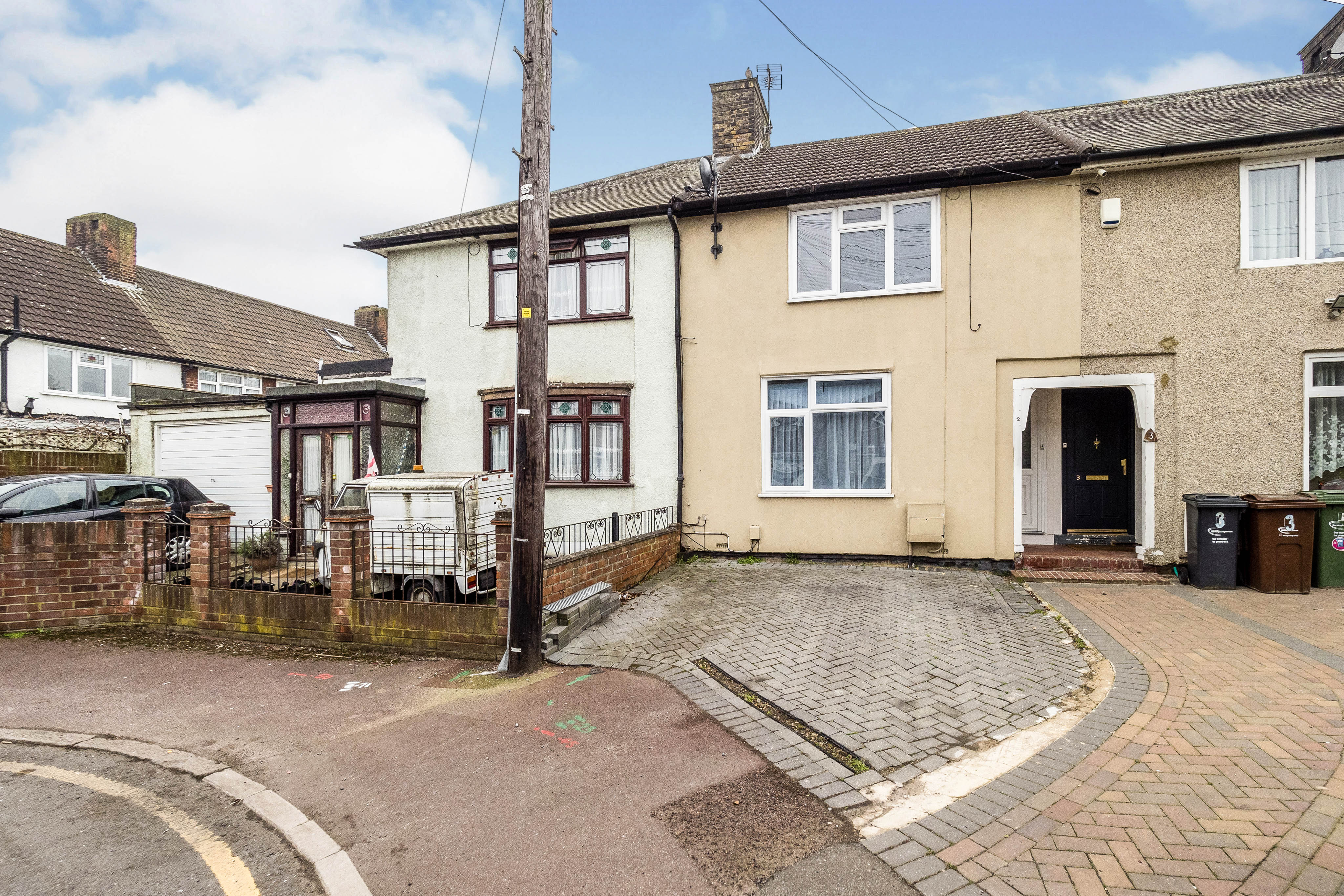 2 bedroom terraced house for sale in Pinley Gardens, Dagenham, RM9 4RH