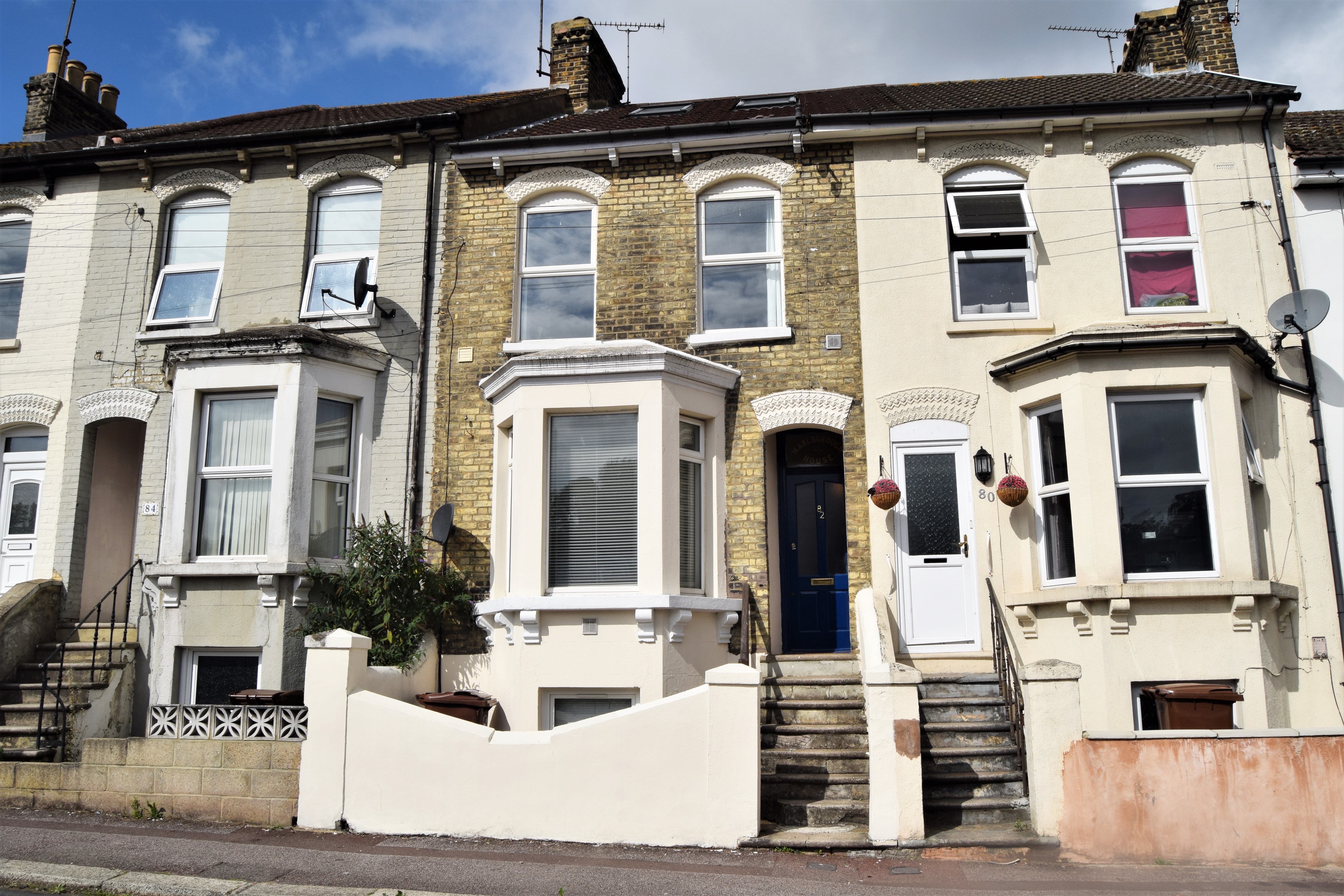4 bedroom terraced house for sale in Rochester Street, Chatham, ME4 6RR