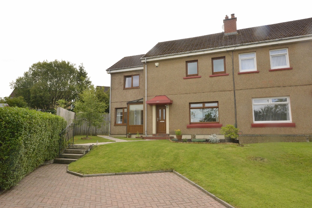 4 bedroom semi-detached house for sale in Peat Road, Glasgow, G53 6RZ