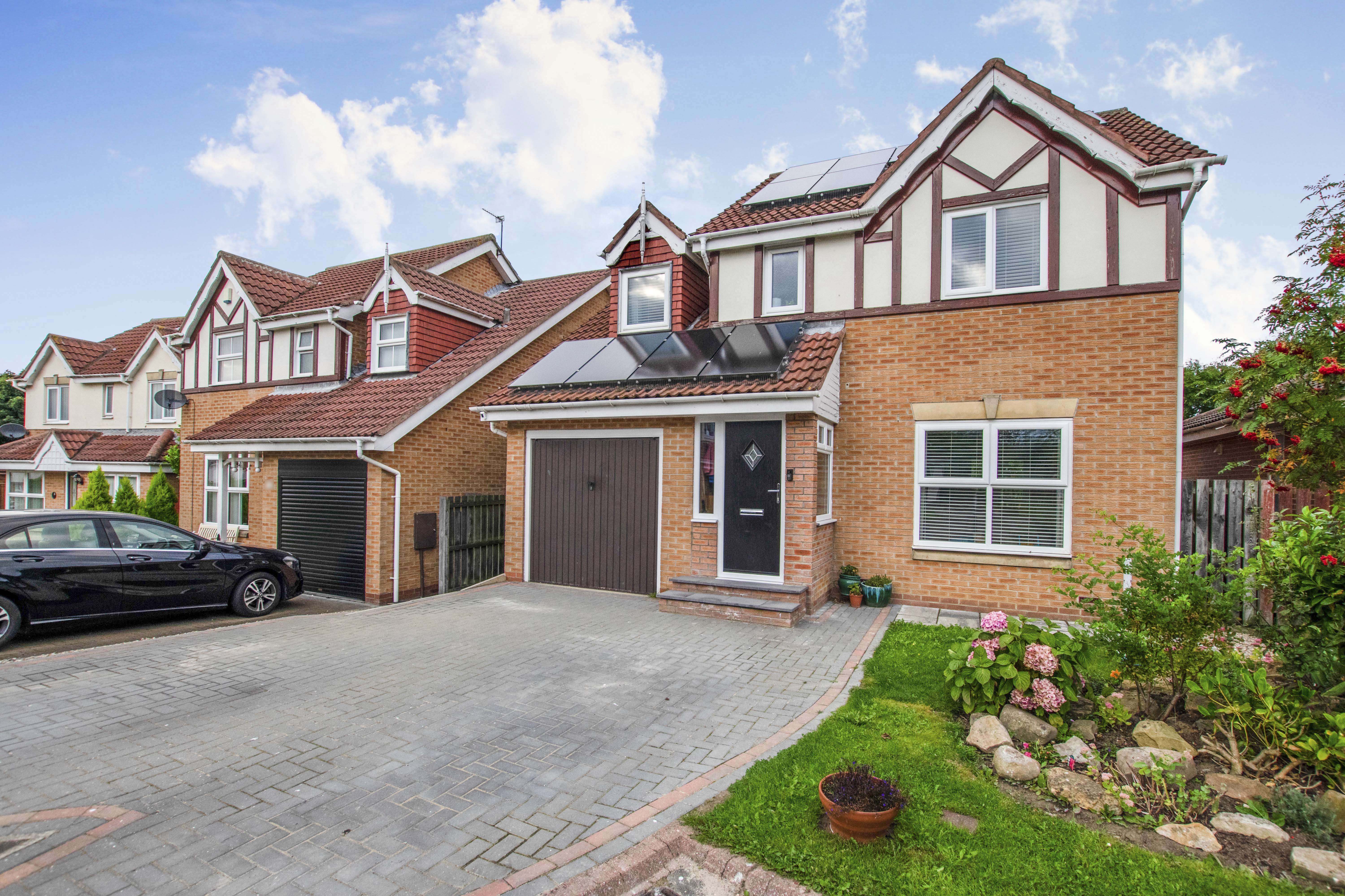 4 bedroom detached house for sale in Callerton, Newcastle Upon Tyne ...