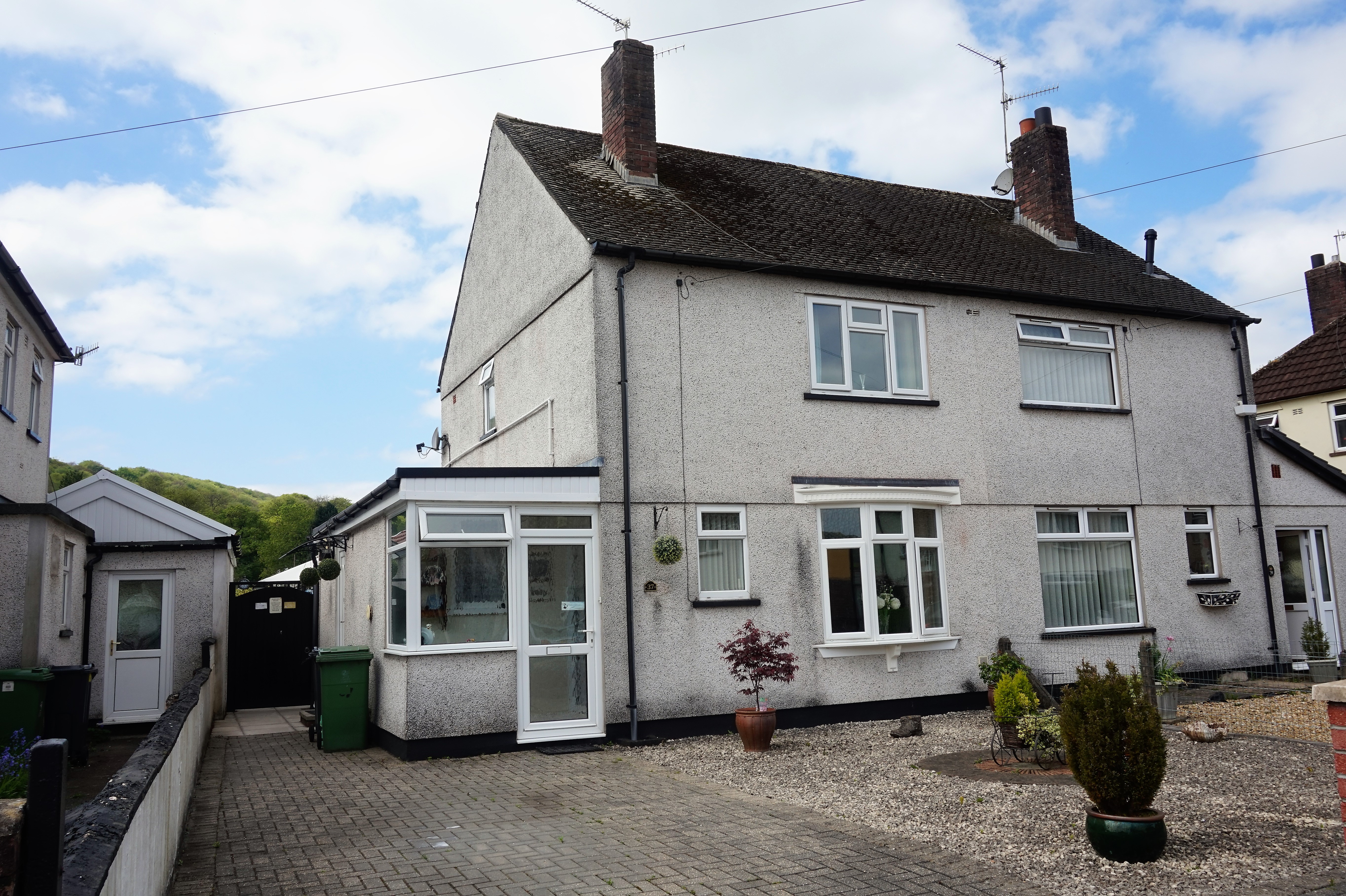 2 bedroom semi-detached house for sale in Heol Berry, Cardiff, CF15 9HA